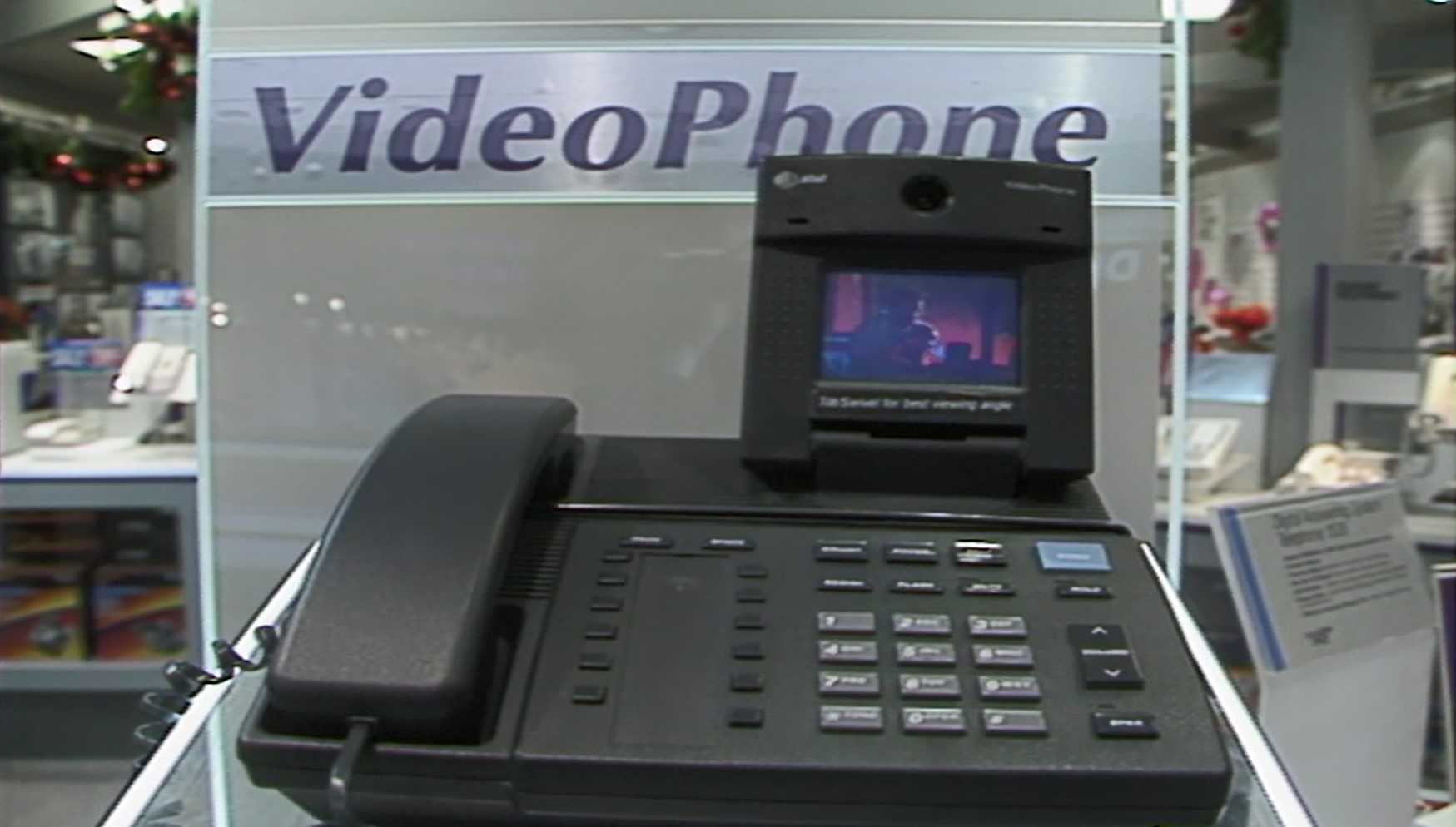 Did you know you could “FaceTime” someone in the ‘90s? This retro phone ...