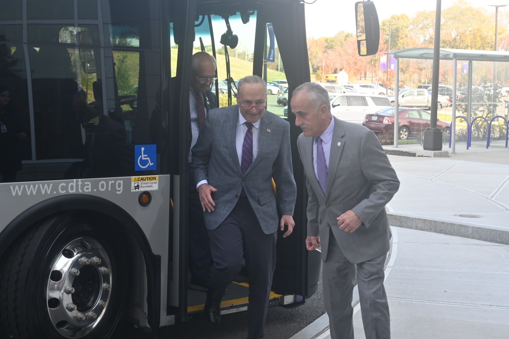 Schumer touts new Capital Region bus line