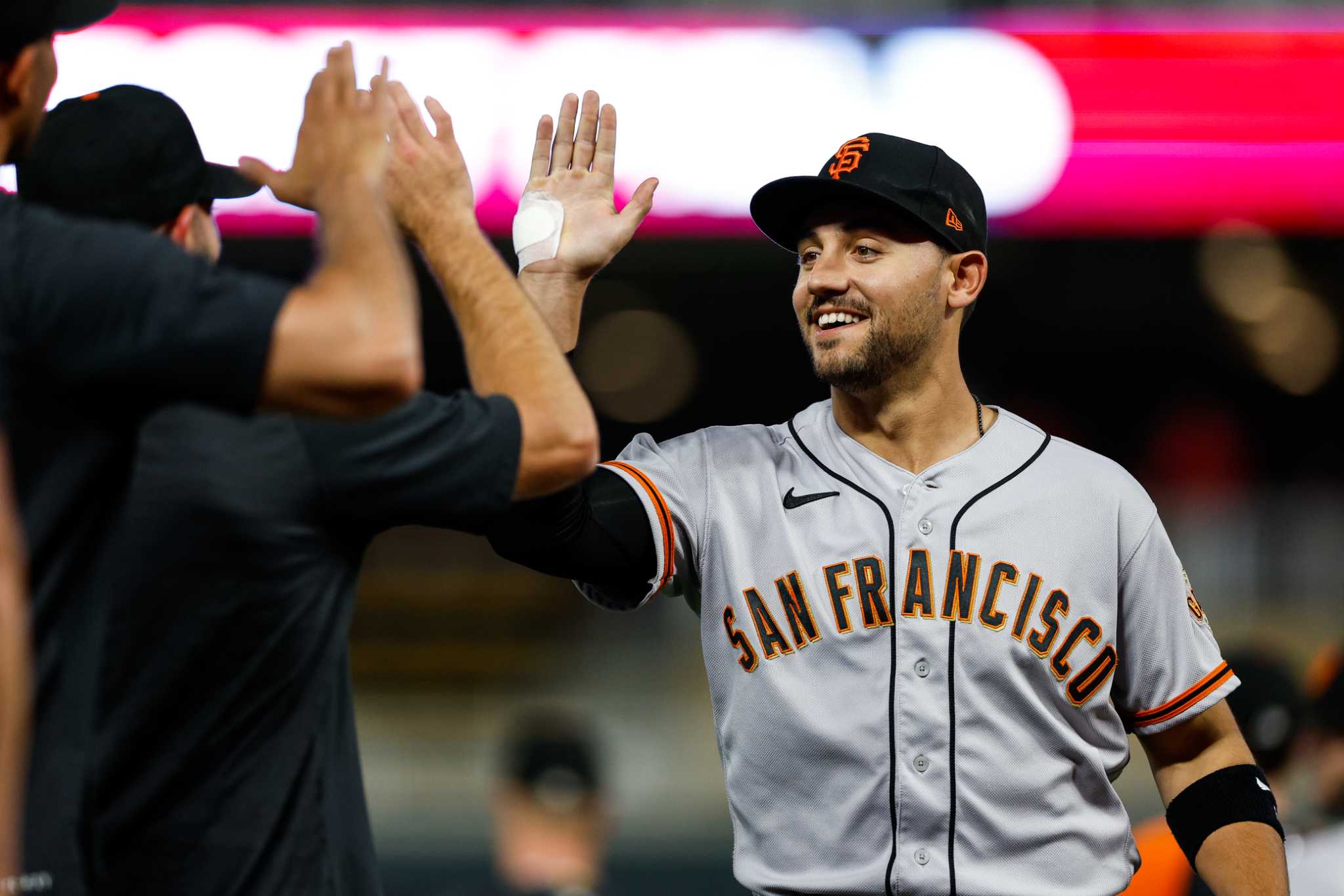 Michael Conforto exercises 2024 Giants contract option, Alex Cobb back