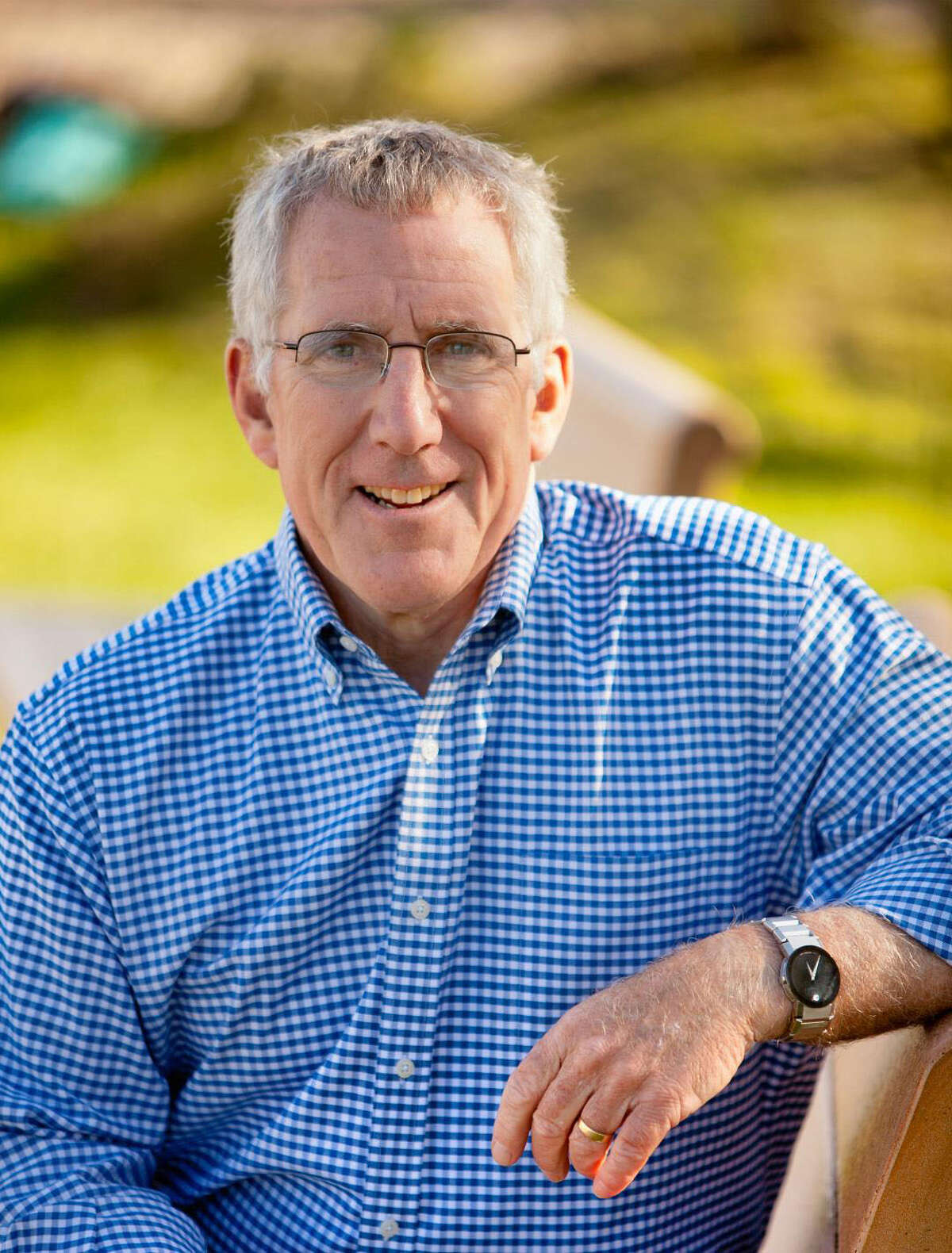 Madison First Selectman Peggy Lyons beats challenger to win 3rd term