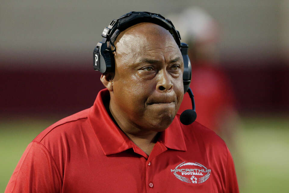 Texas high school football: Highest-paid coaches in Houston