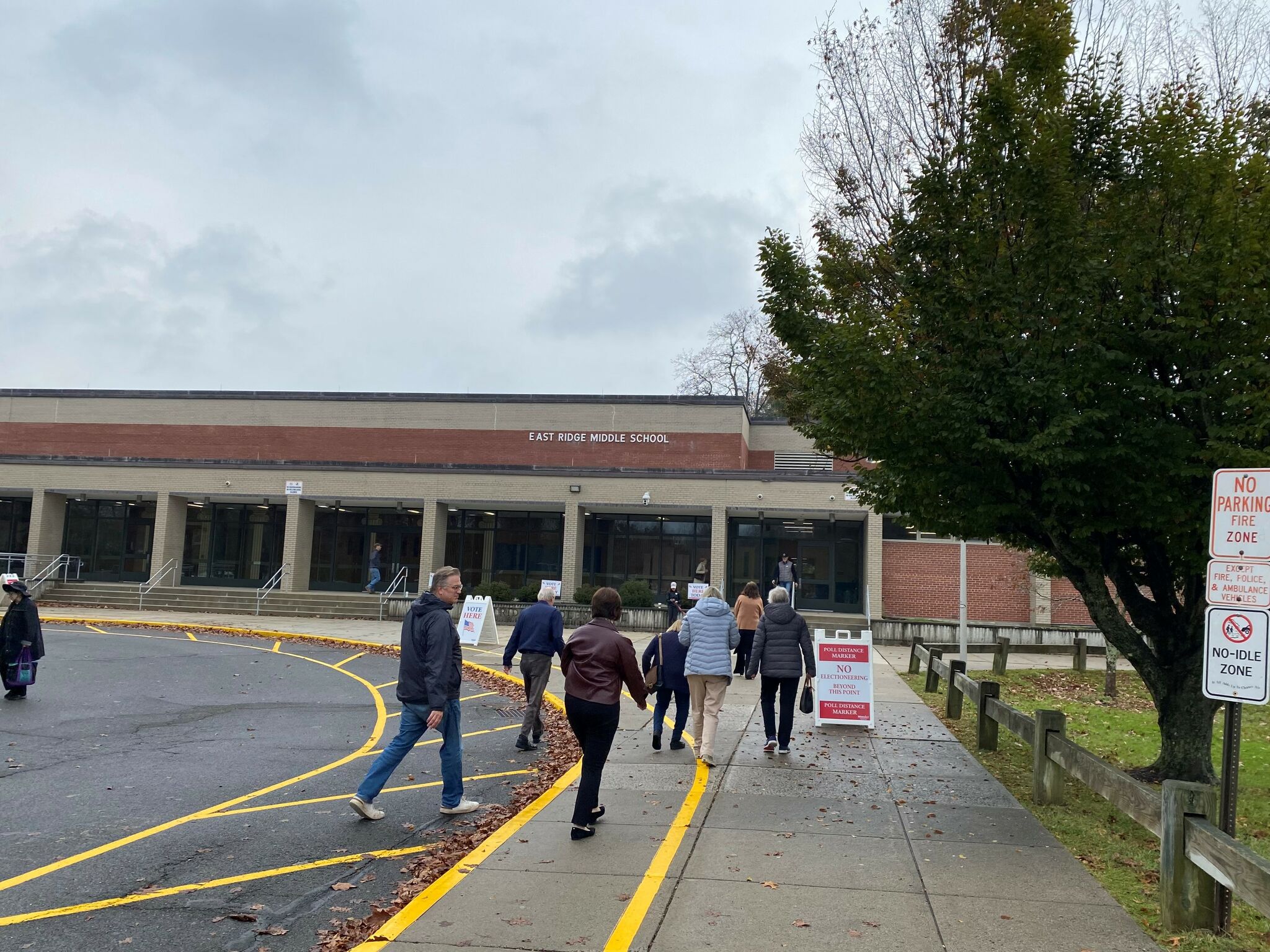 Bill would ban firearms within 250 feet of CT polling places