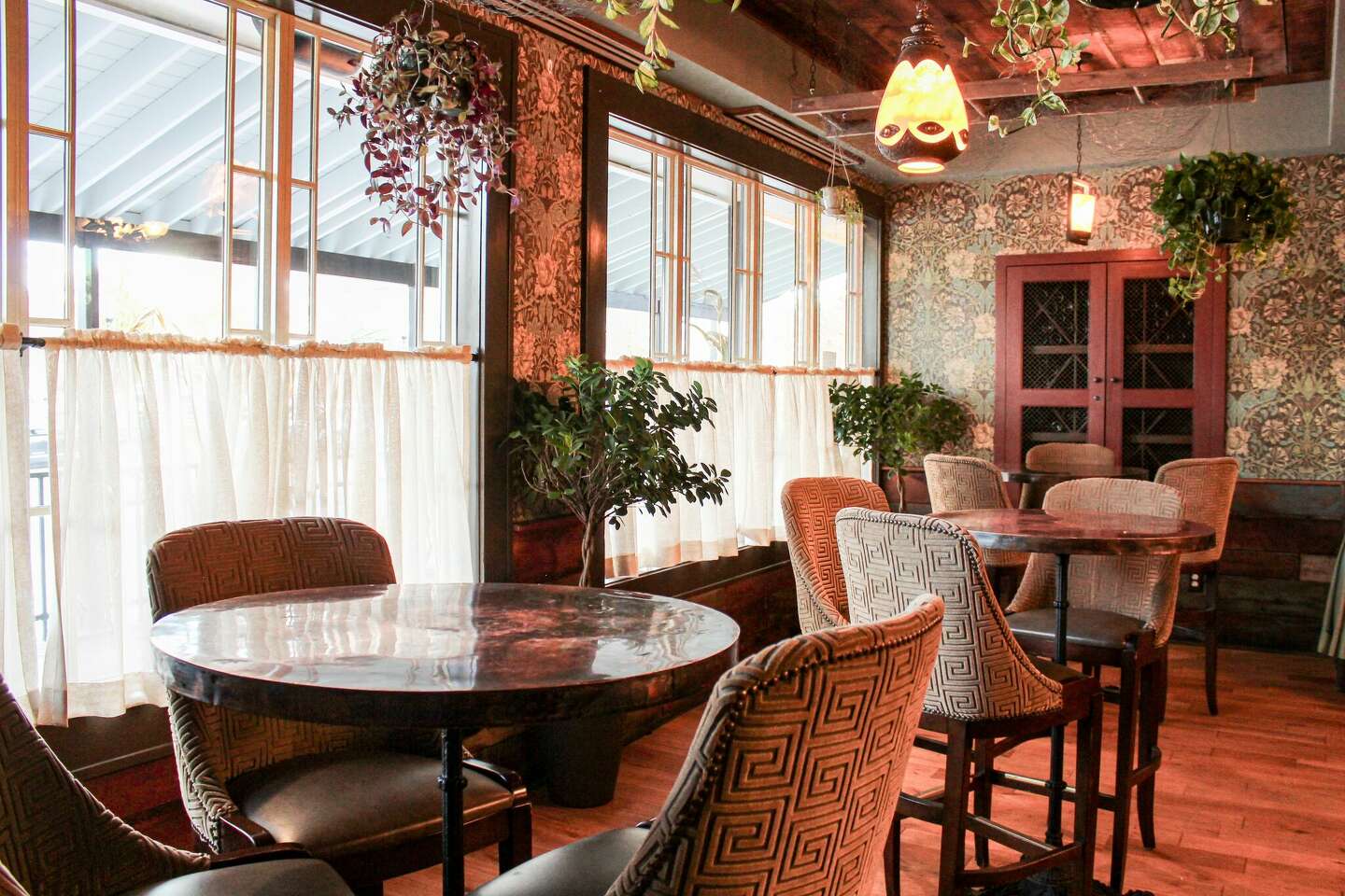 Cafe Madison, now with triple the space, is open in Albany