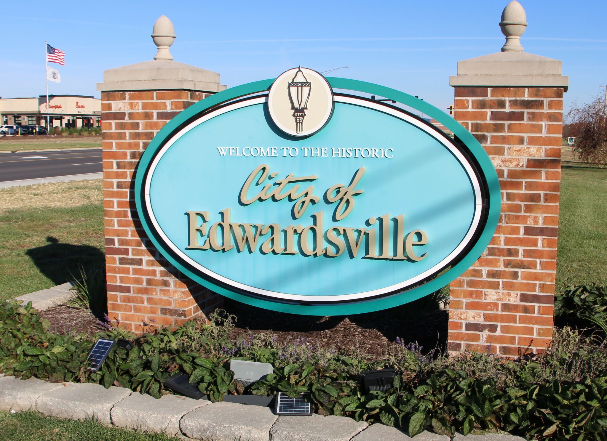 Edwardsville IL aldermen explain downtown drive-through ban