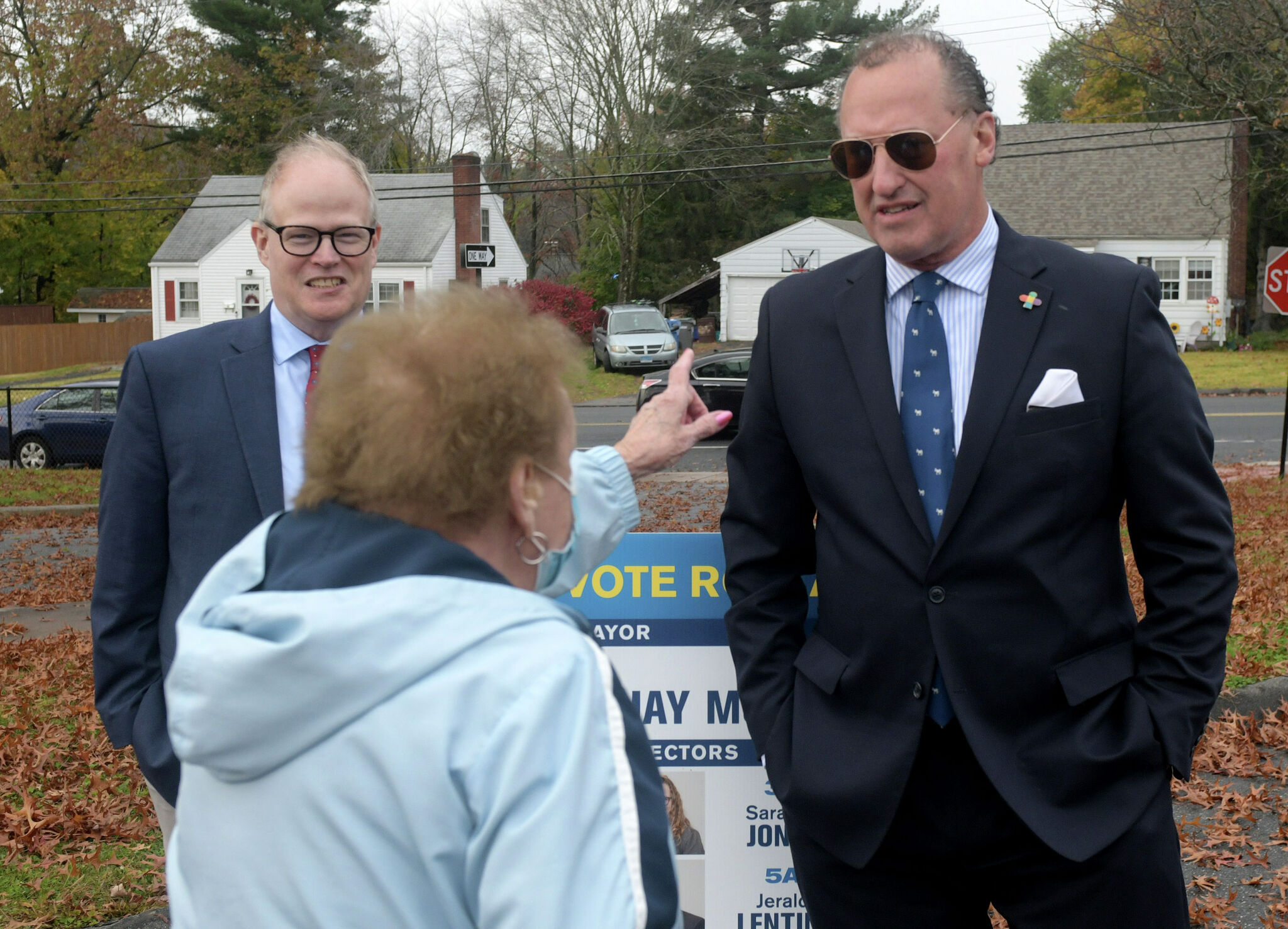 Incumbent wins Manchester election for mayor after uncontested race