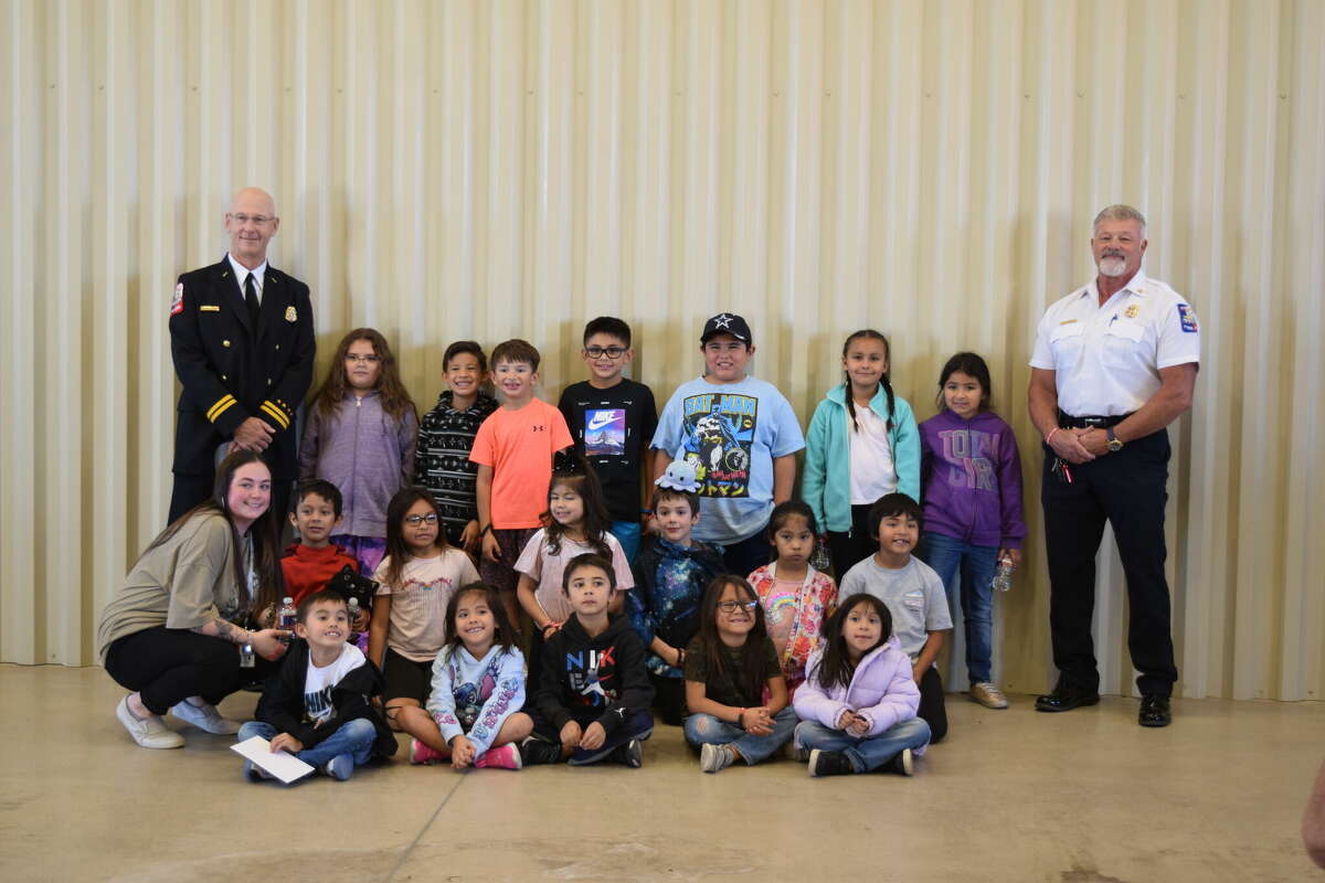 Plainview ISD students rewarded with pizza party at Fire Station 2