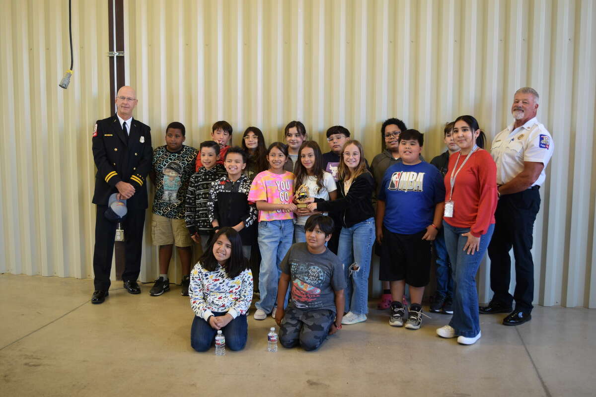 Plainview ISD students rewarded with pizza party at Fire Station 2
