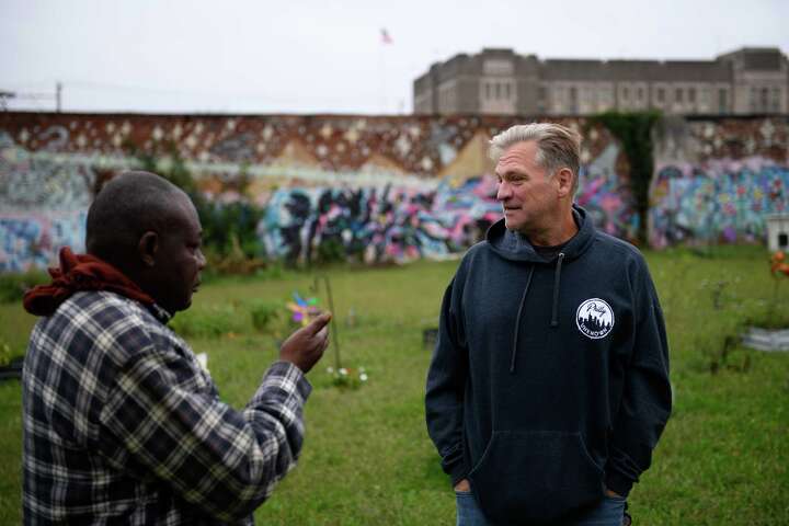 SF drug crisis: Comparing East Coast's largest open-air drug market