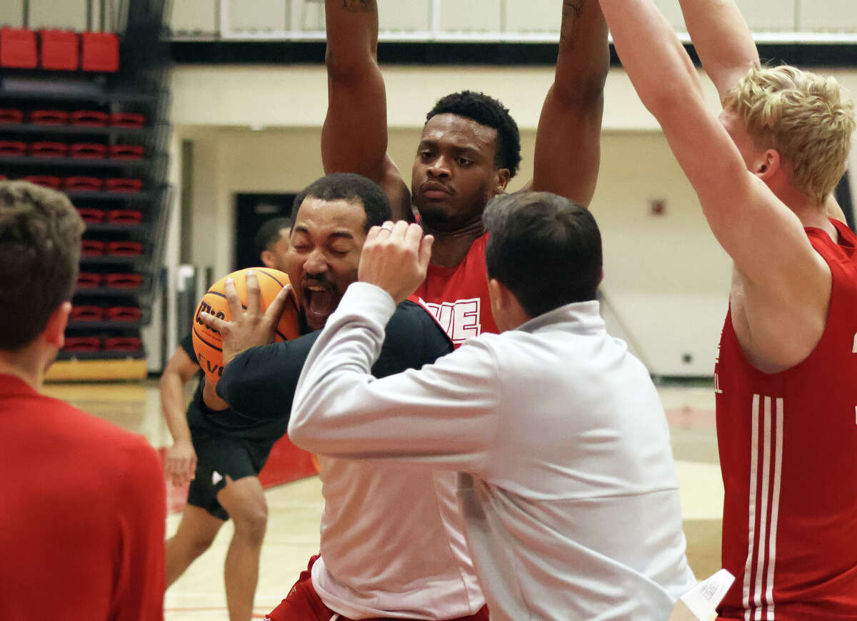 SIUE hungry for more in 2023-2024 men’s basketball season
