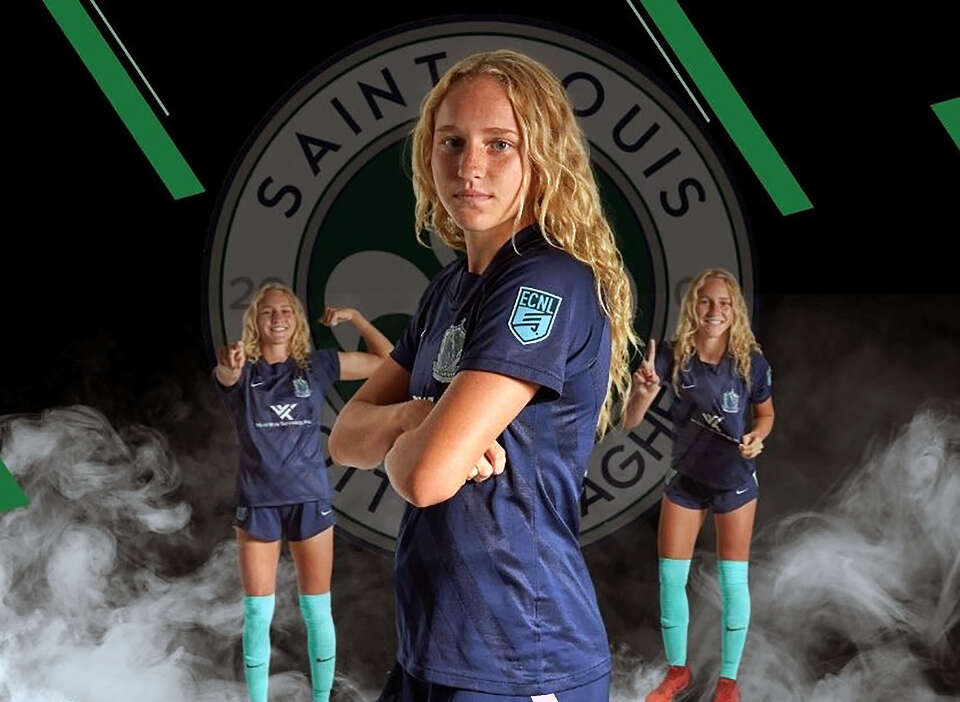 Lily Freer commits to play soccer at Stanford University