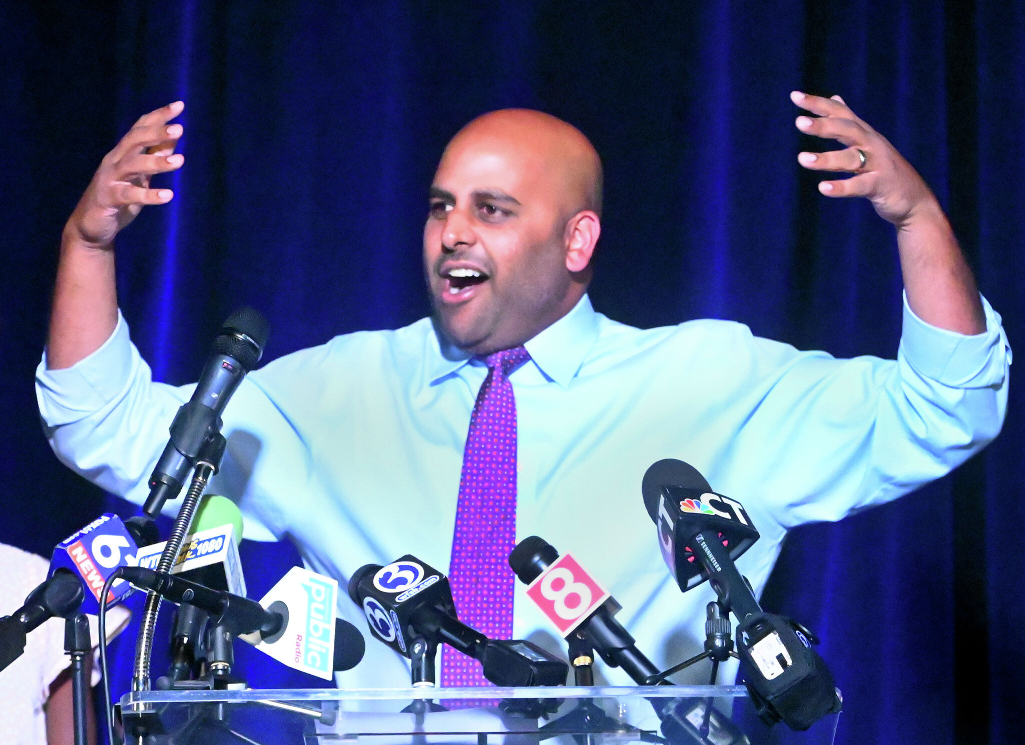 Critics question price of Hartford Mayor Arulampalam's inaugural ball