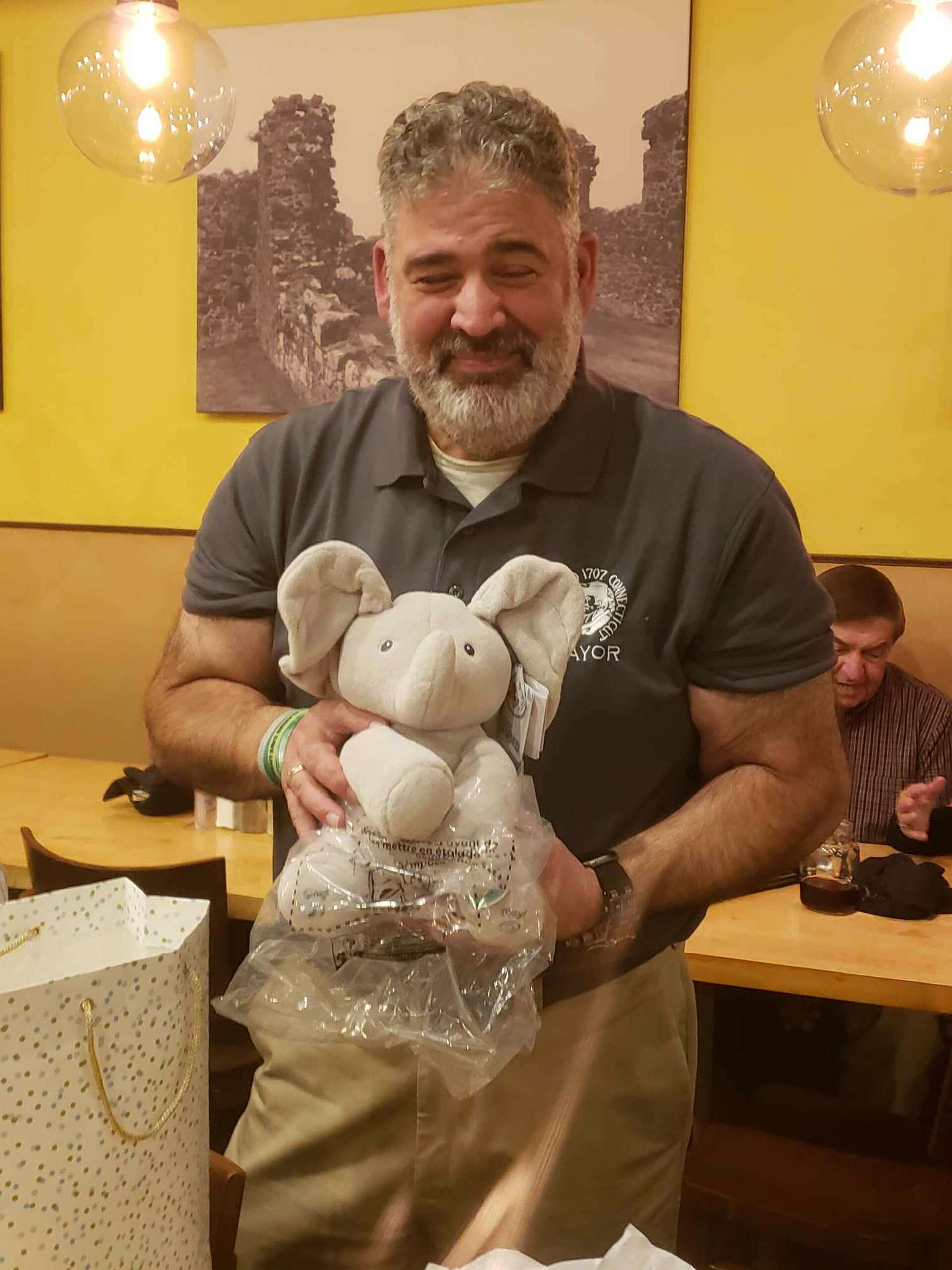 New Milford Mayor Pete Bass wins reelection over Tom O'Brien