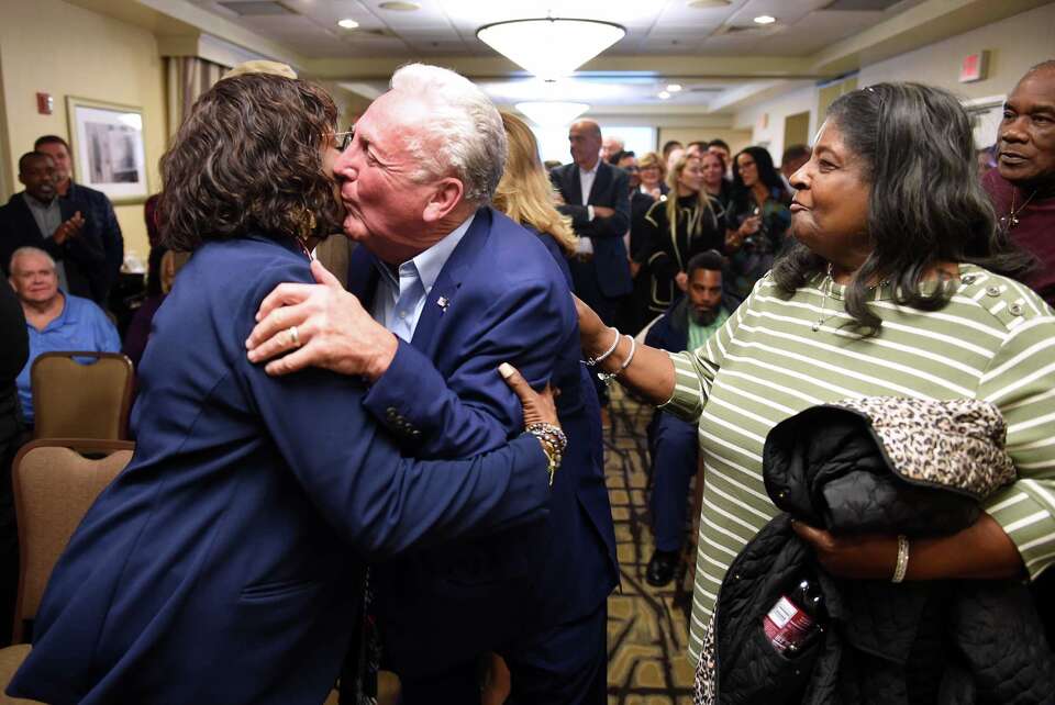 Norwalk Democrat Harry Rilling declares victory in mayor race