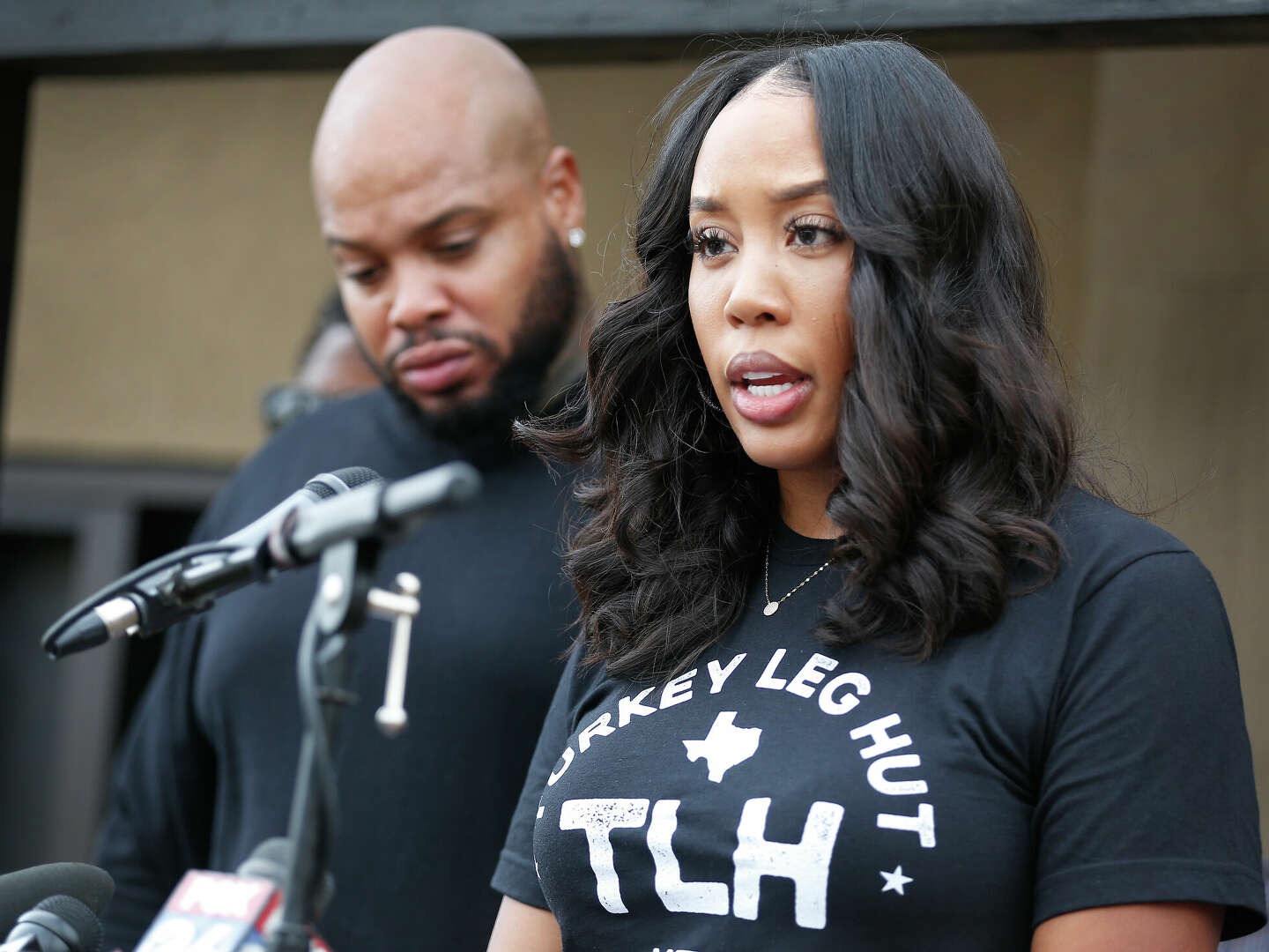 Turkey Leg Hut co-owner details why she fired estranged husband