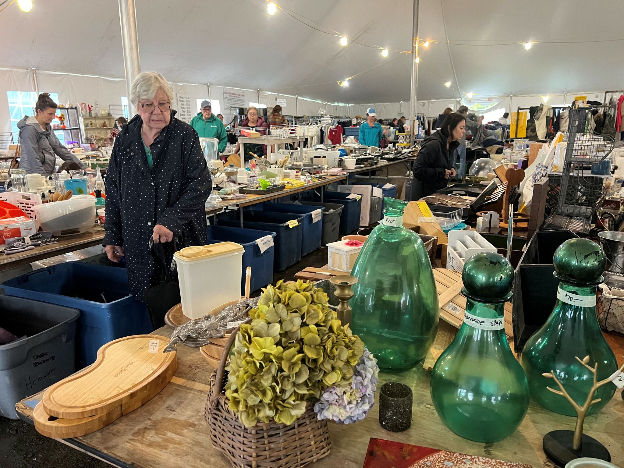 Wilton's Minks to Sinks sale a success; holiday train show to open