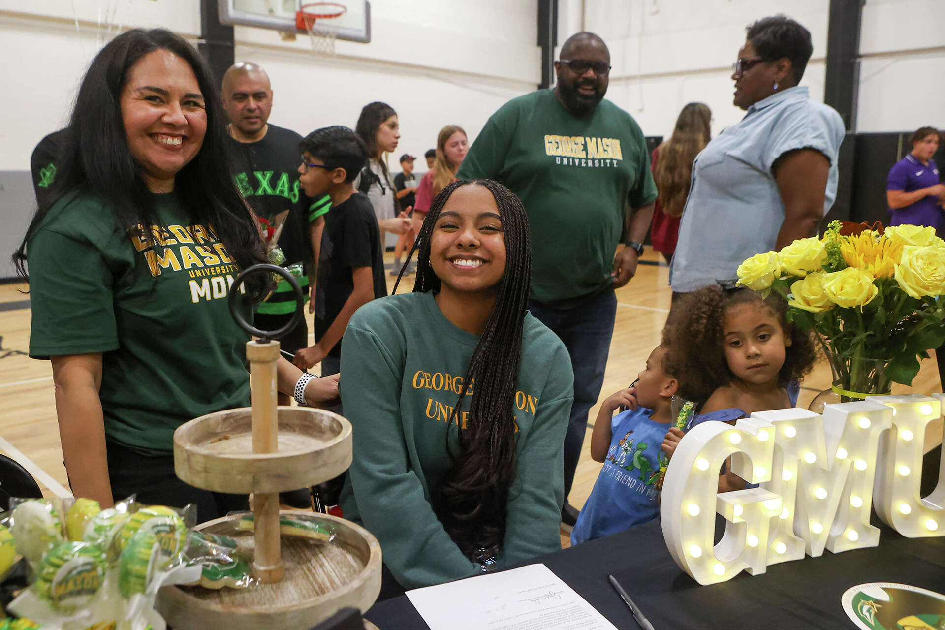 Jaylin Lott's volleyball and singing aspirations are in harmony