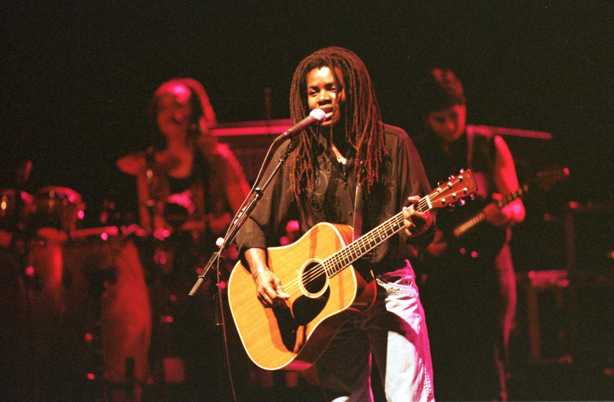 Tracy Chapman’s ‘Fast Car’ named song of the year, making CMA history