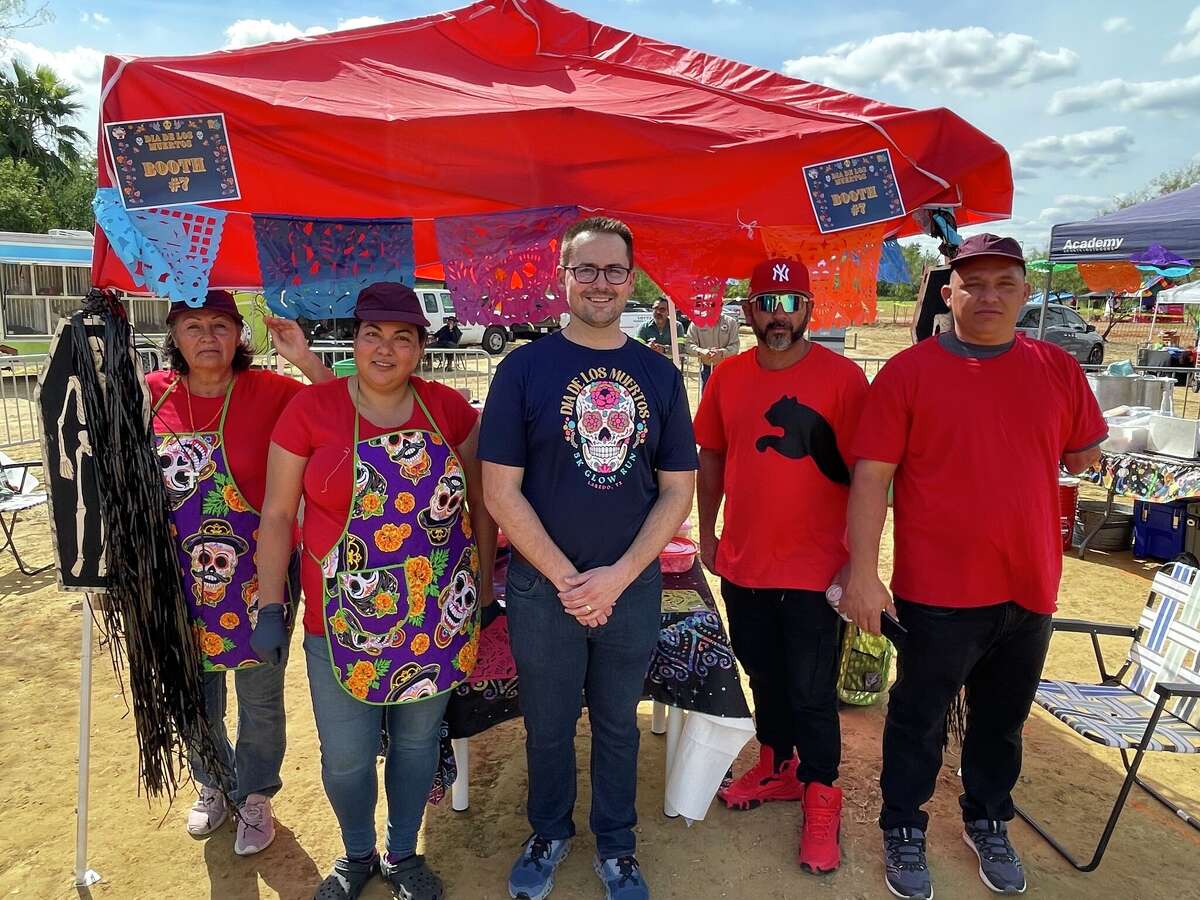 Pozole, 5K, Catrina contest winners for Dia de los Muertos in Laredo