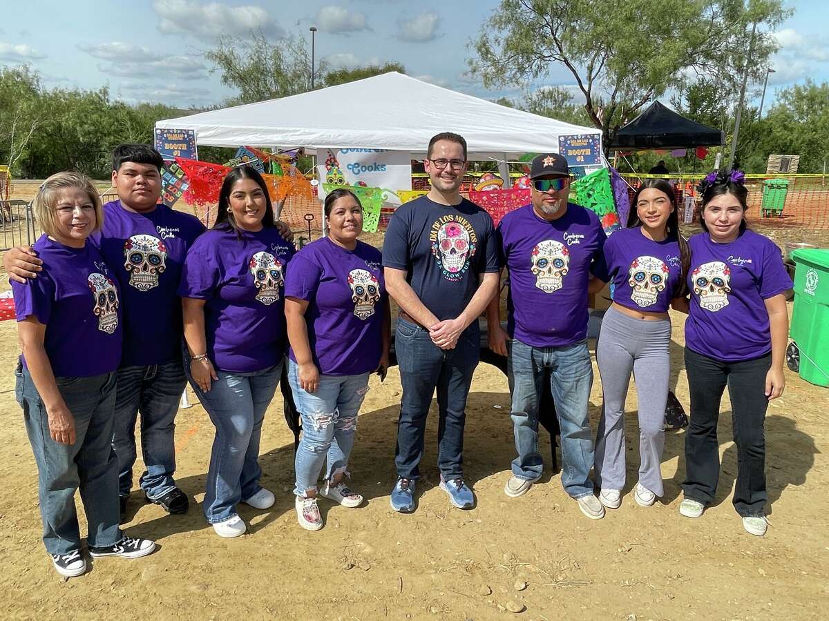 Pozole, 5K, Catrina contest winners for Dia de los Muertos in Laredo