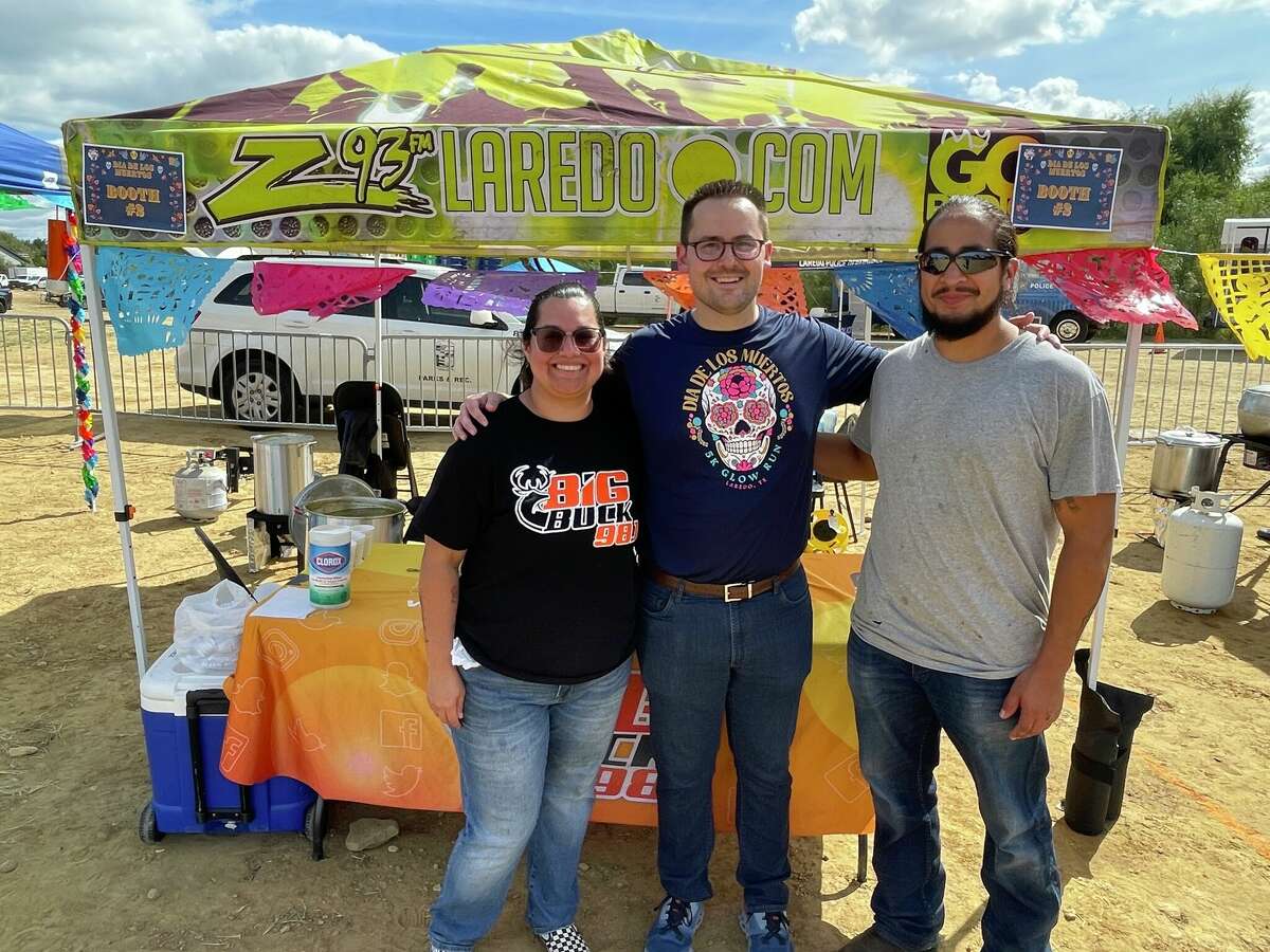 Pozole, 5K, Catrina contest winners for Dia de los Muertos in Laredo