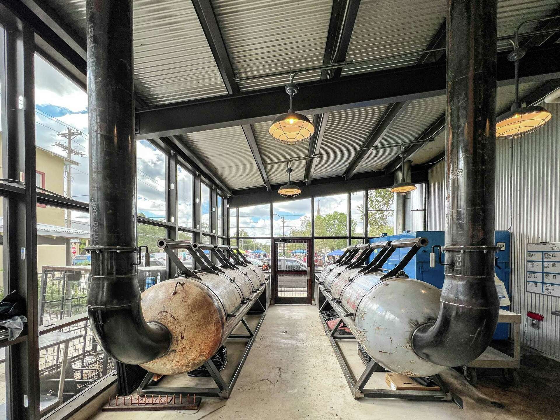 Blu Lacy Smokehouse brings craft barbecue to Castroville