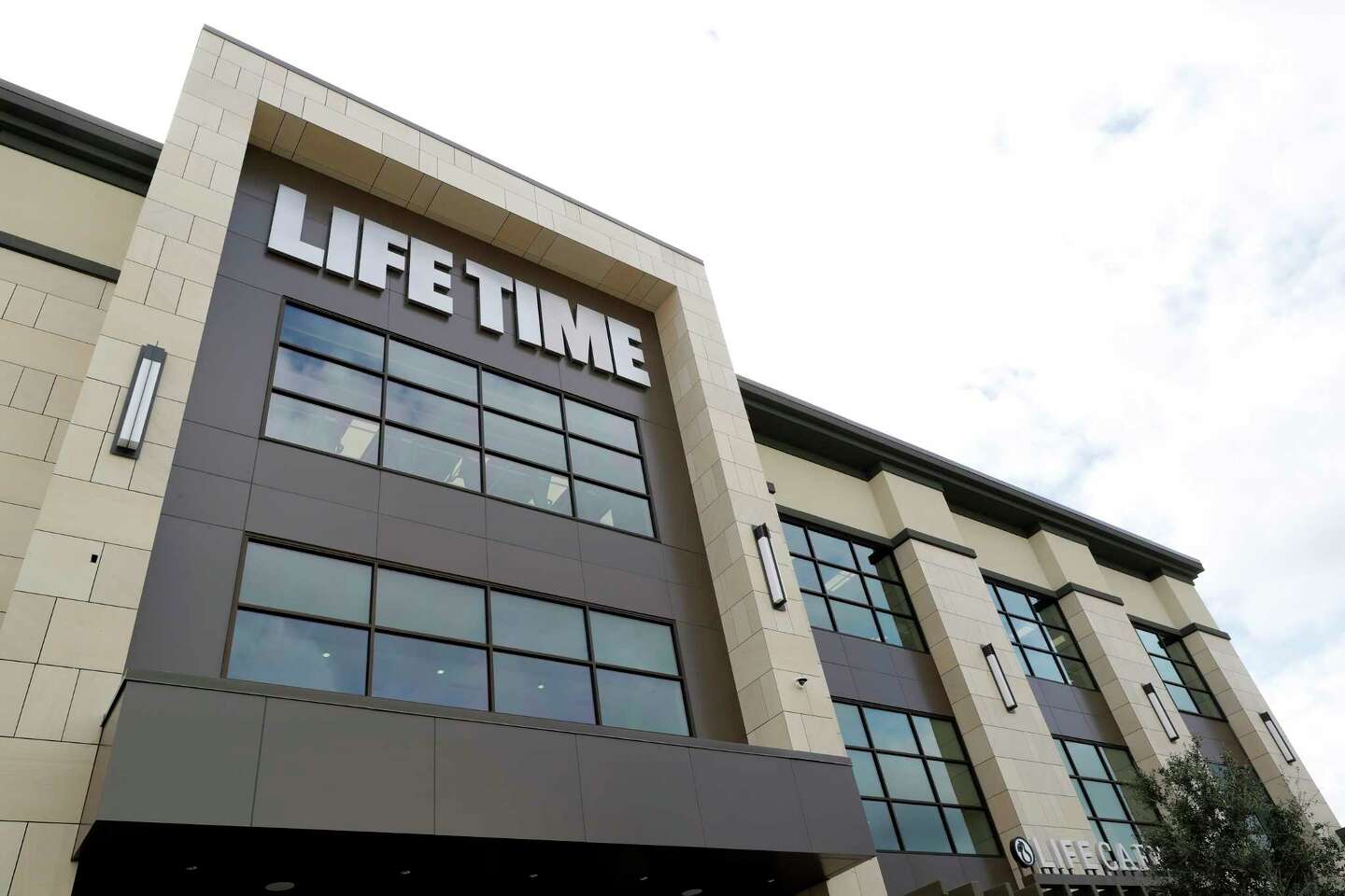 Life Time Shenandoah near Woodlands opens; see photos inside