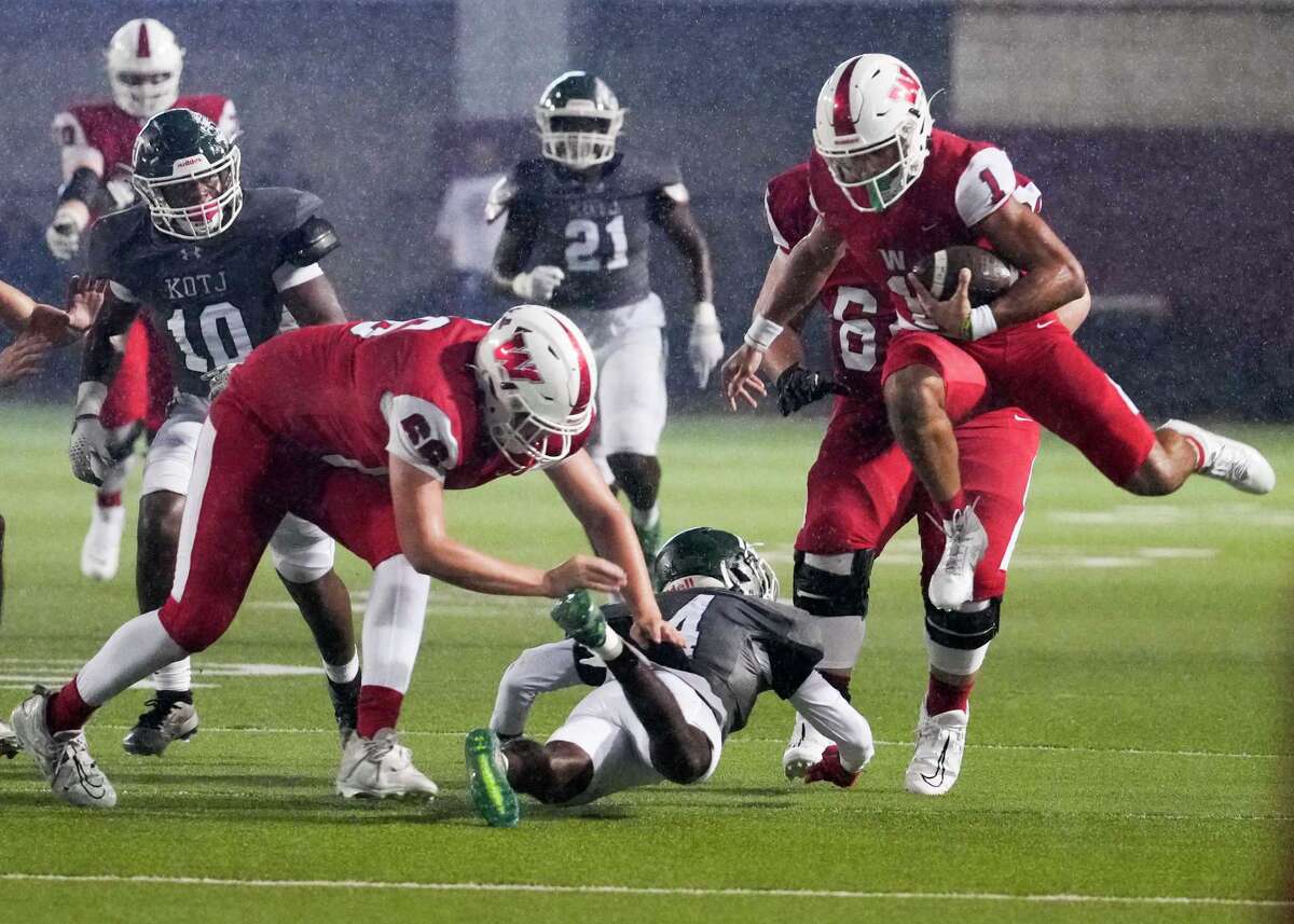 The Woodlands cruises to shutout of Spring in playoff opener