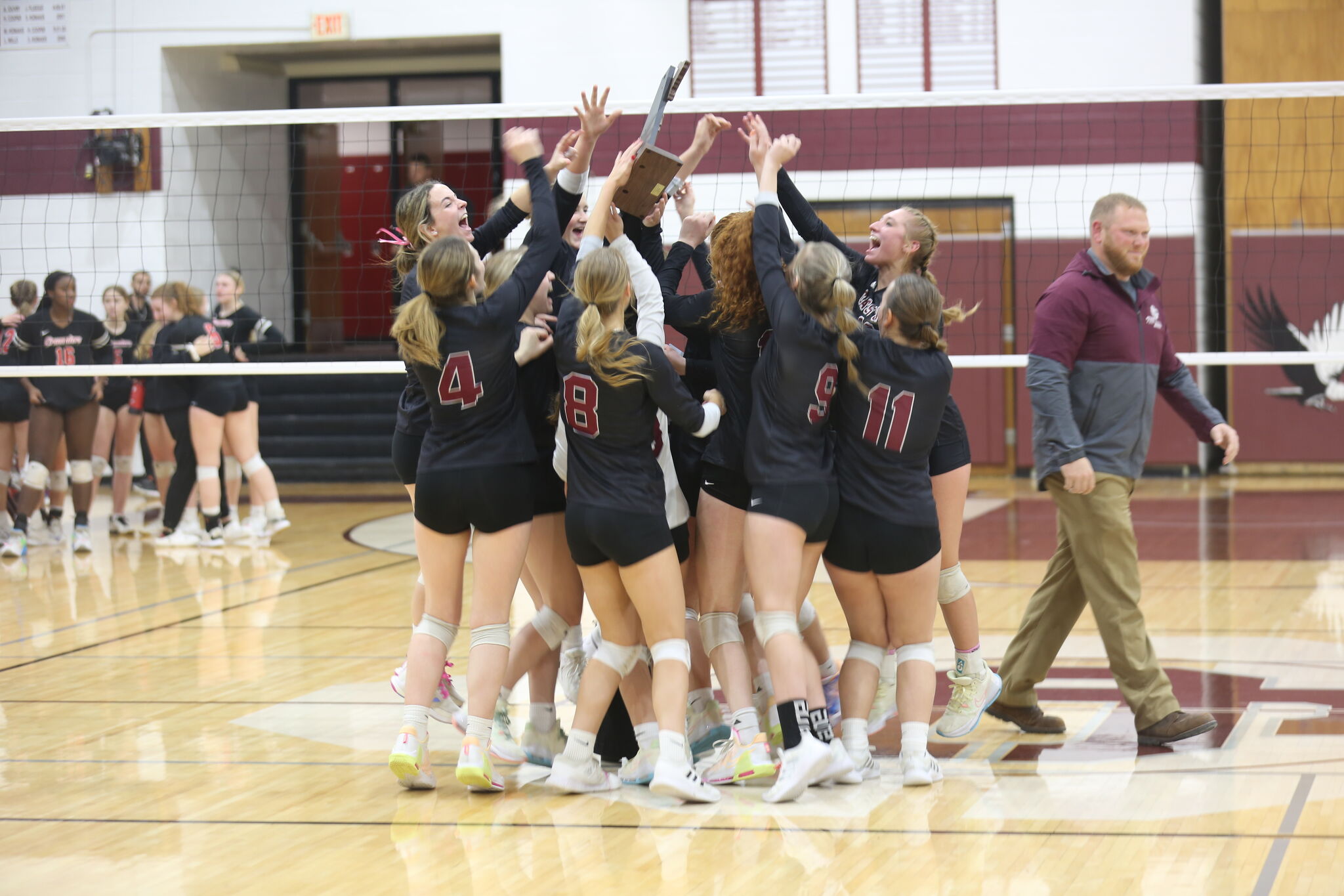 Cass City volleyball wins second consecutive regional title