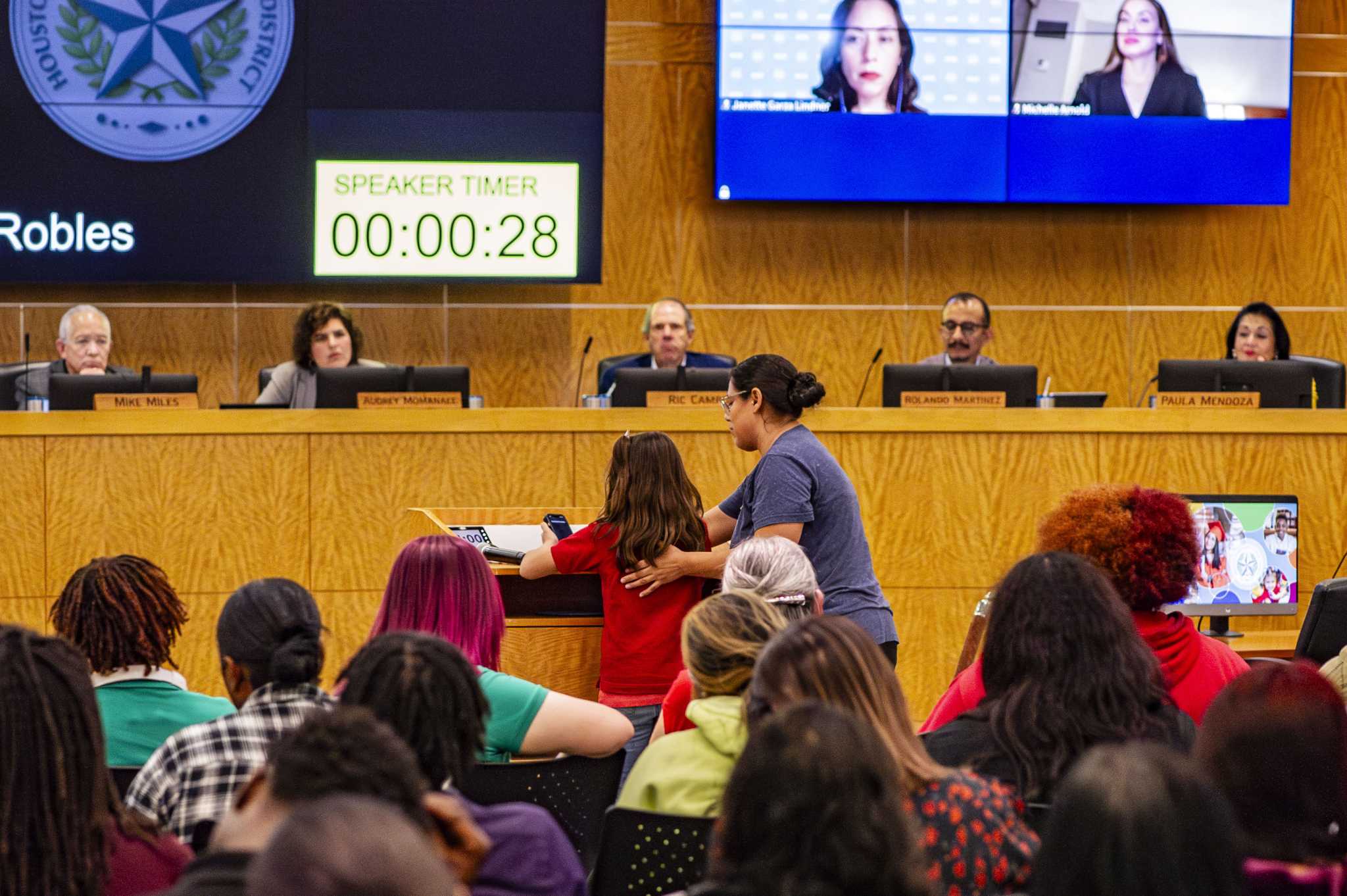 How to speak at HISD school board meetings