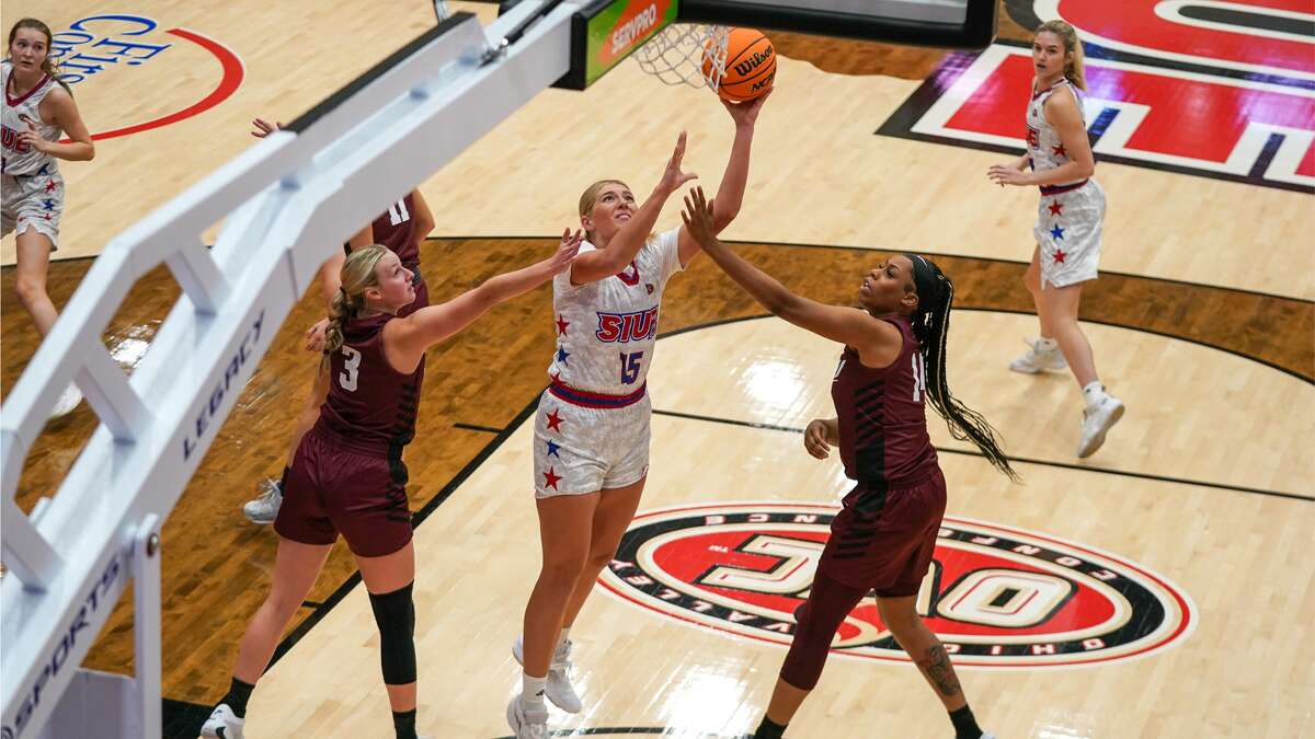 SIUE women fall short against Eastern Kentucky