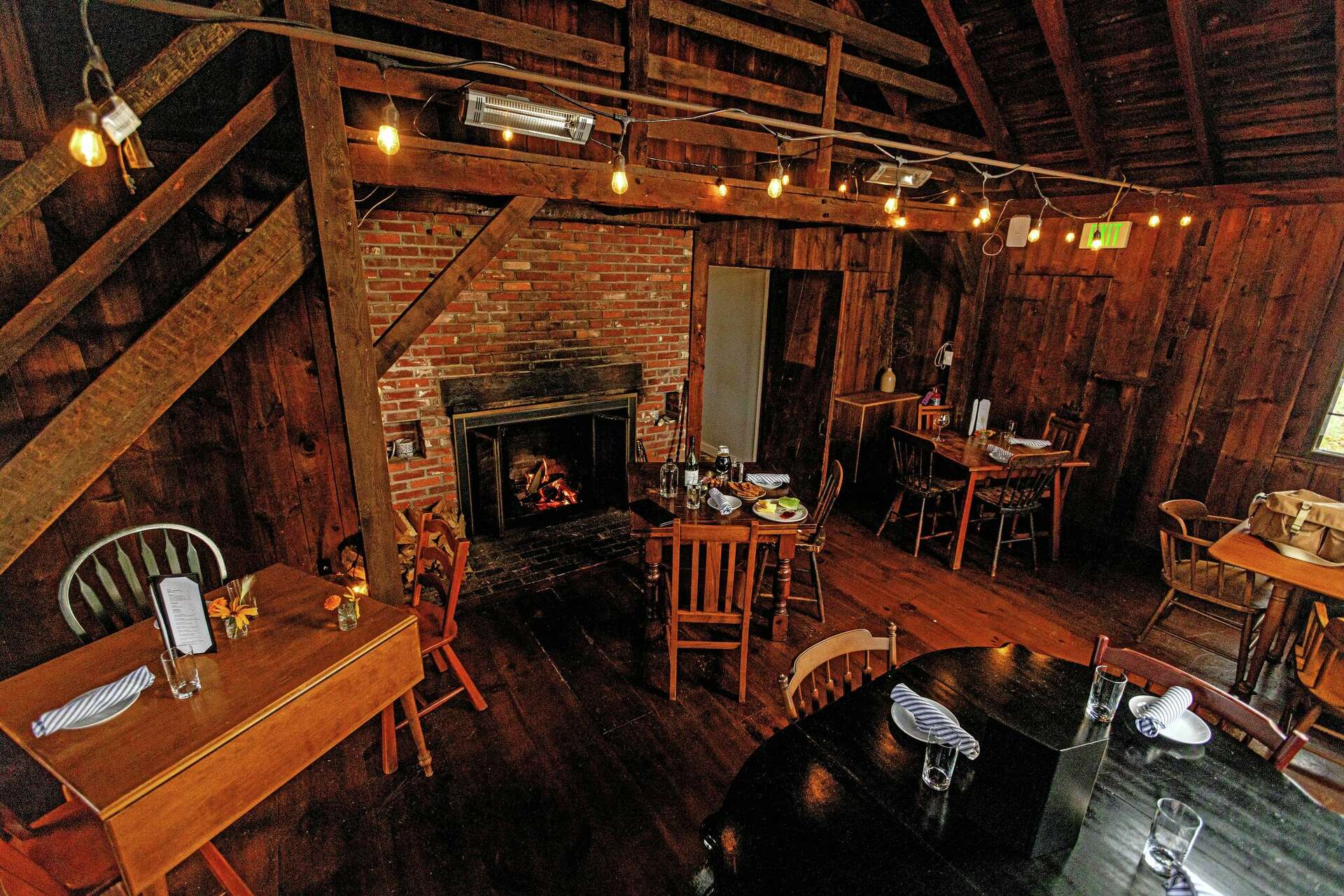 In Brooklyn, CT, find farm-fresh dining at the rustic Chef’s Table