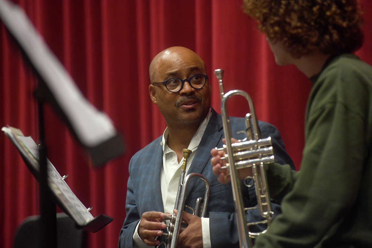 Trumpeter Rodney Marsalis holds master class for Beaumont youth