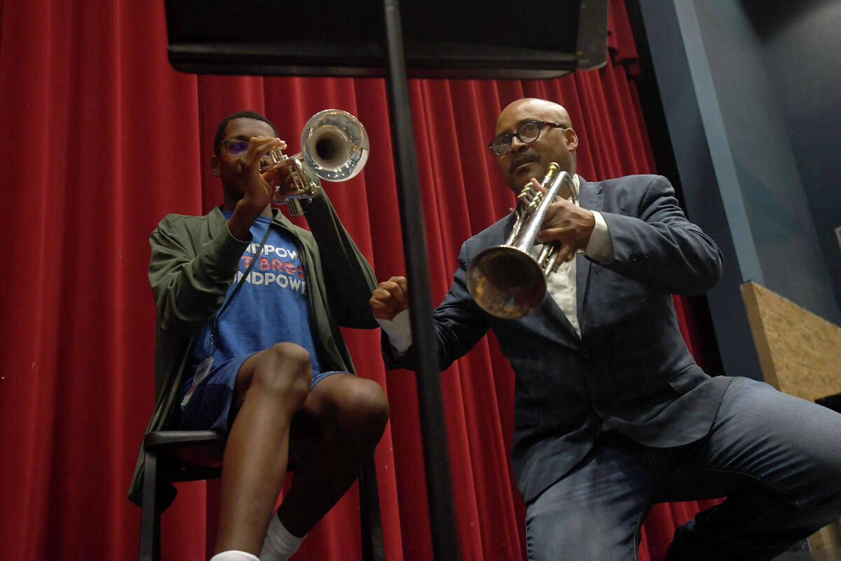 Trumpeter Rodney Marsalis holds master class for Beaumont youth