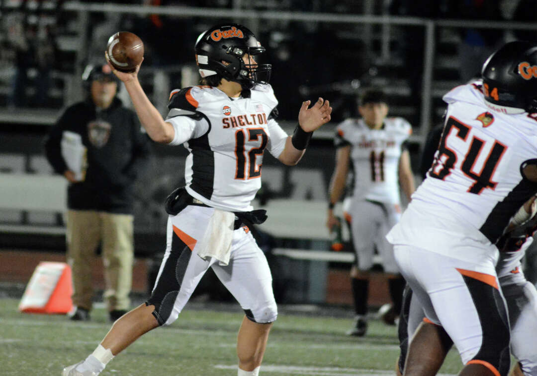 No 10 Shelton football rallies to beat Xavier, 34-23
