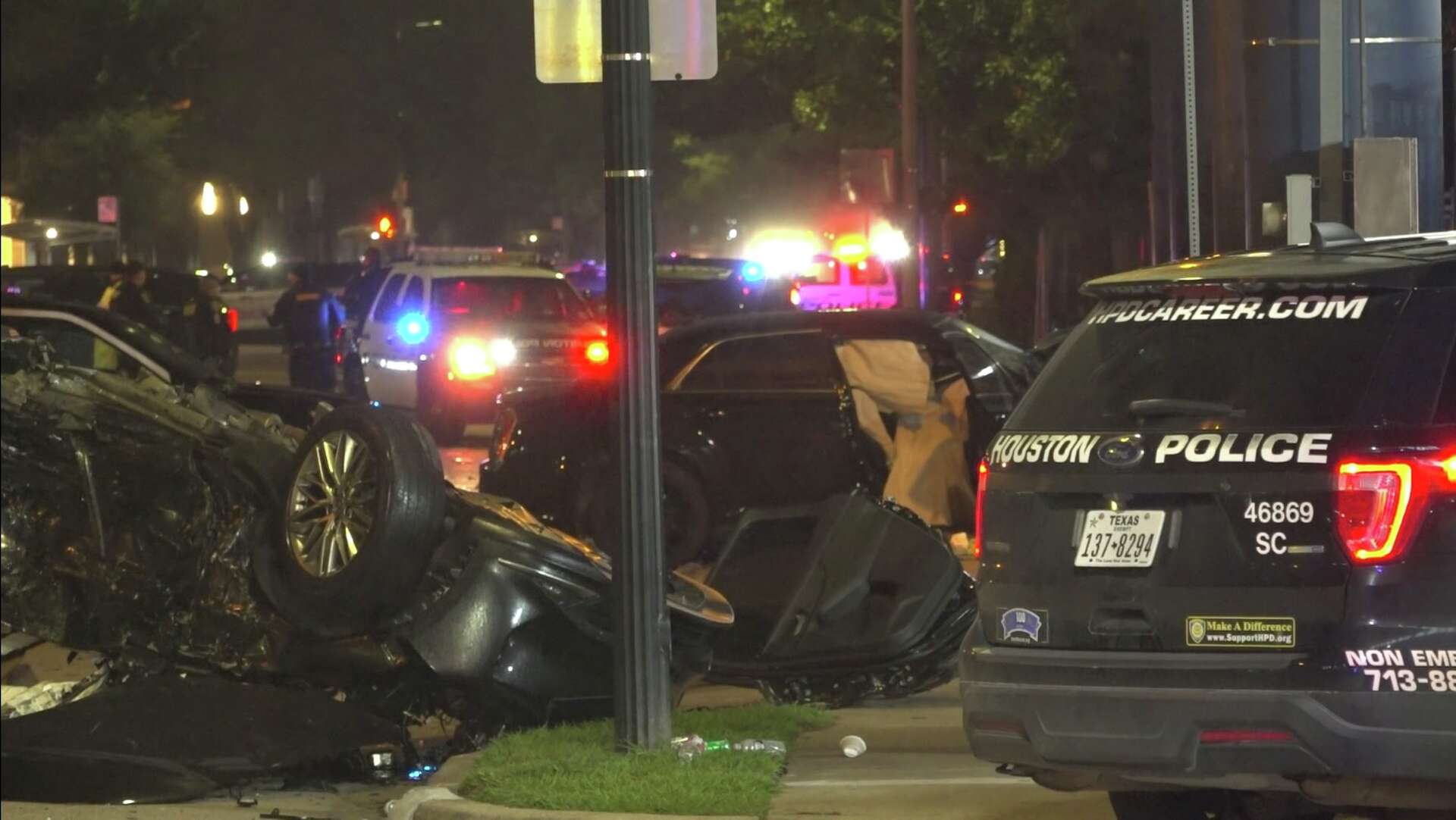 Downtown Houston high-speed crash leaves 6 dead Saturday morning