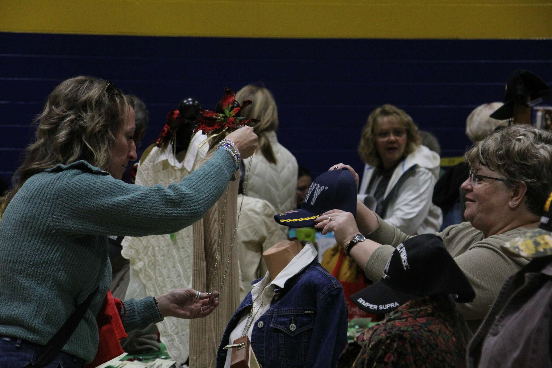 Mistletoe Market returns to kick off holiday shopping season