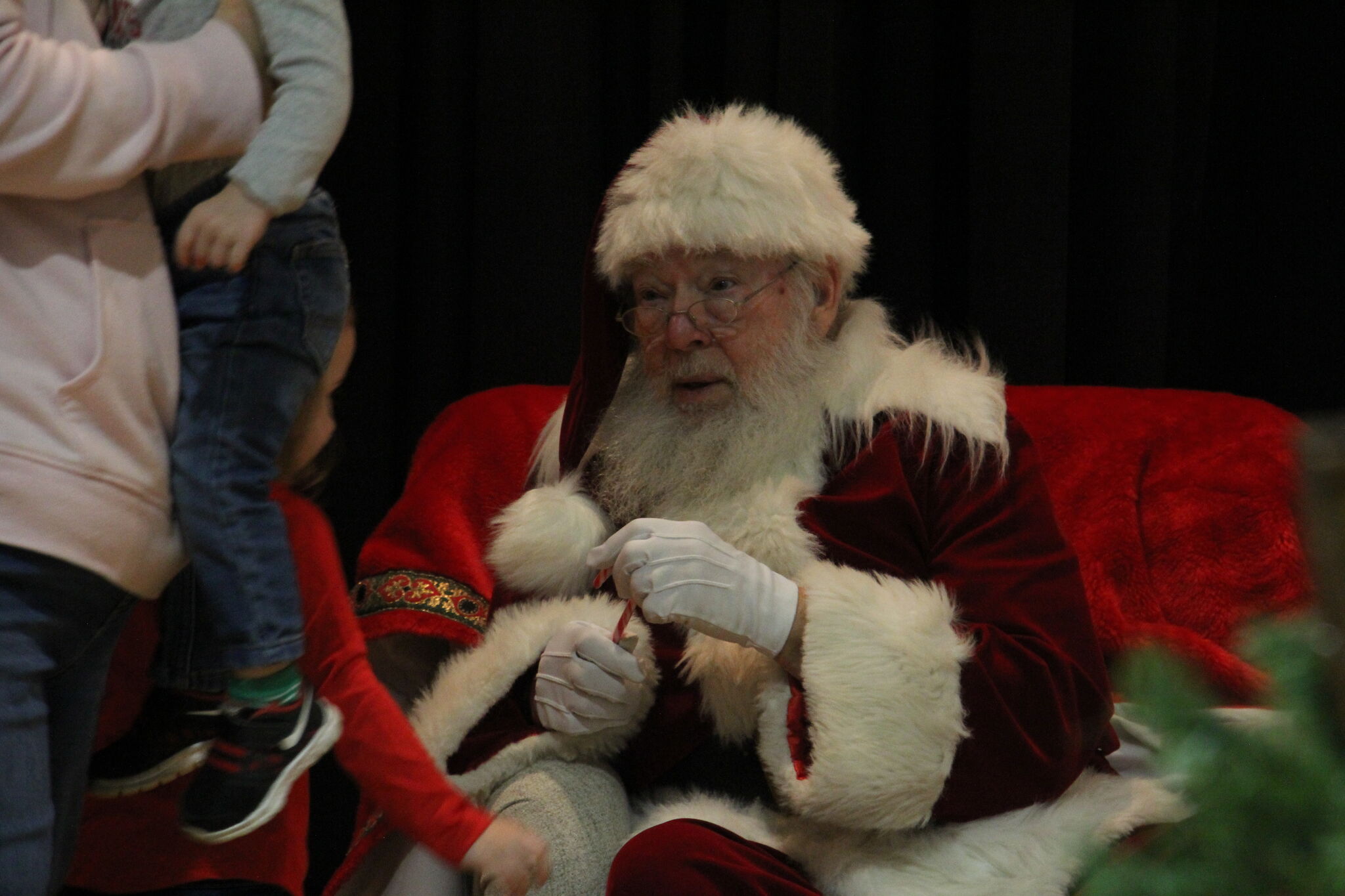 Mistletoe Market returns to kick off holiday shopping season