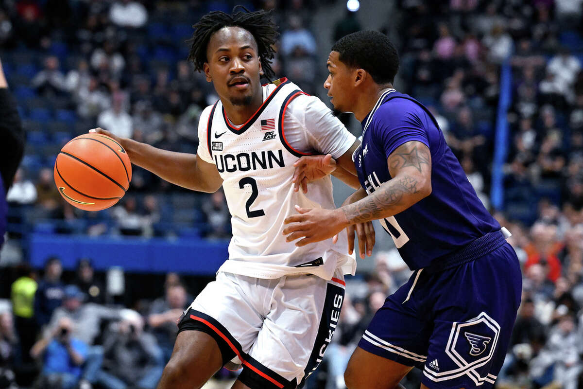 UConn men's basketball looking for leadership from Tristen Newton