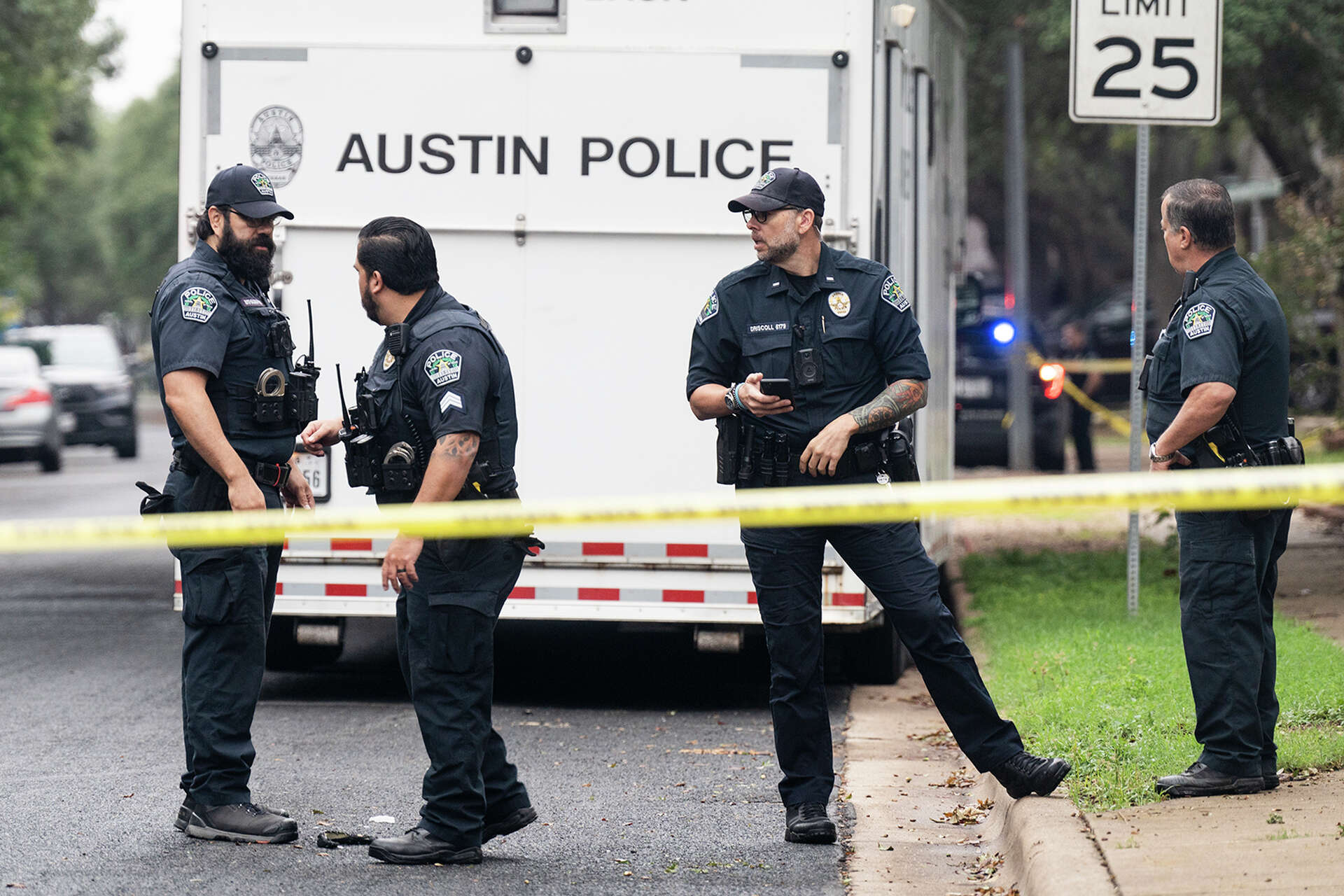 Austin police officer among 4 killed in shooting, another injured