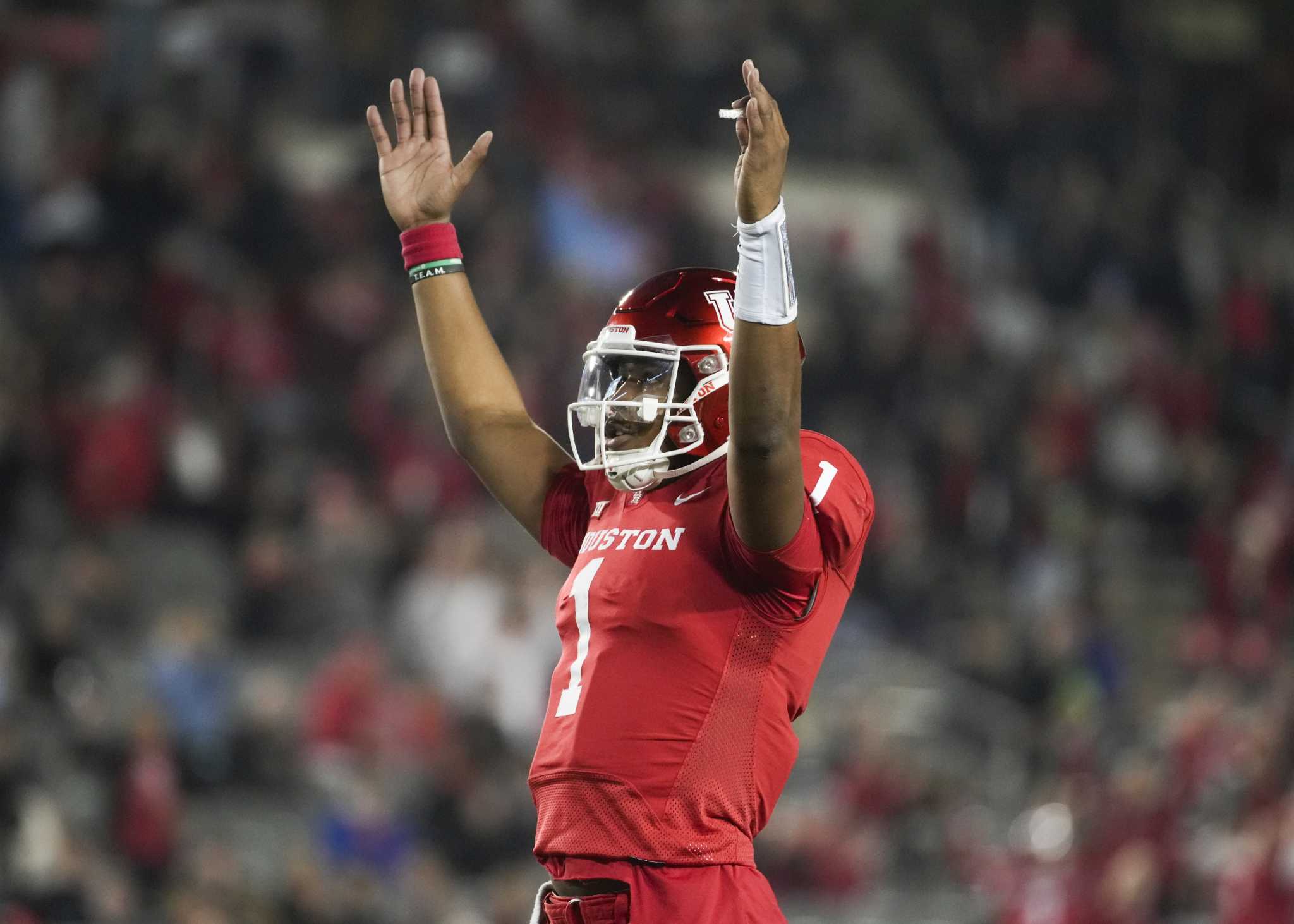 UH football: QB Donavan Smith expected to be 100 percent by July 1