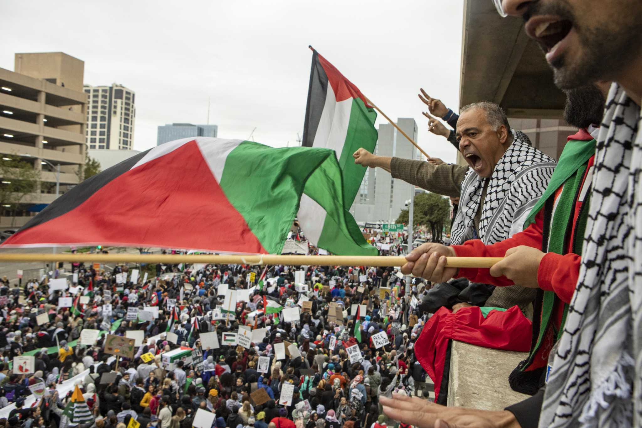 Thousands fill downtown Austin streets to demand cease-fire in Gaza