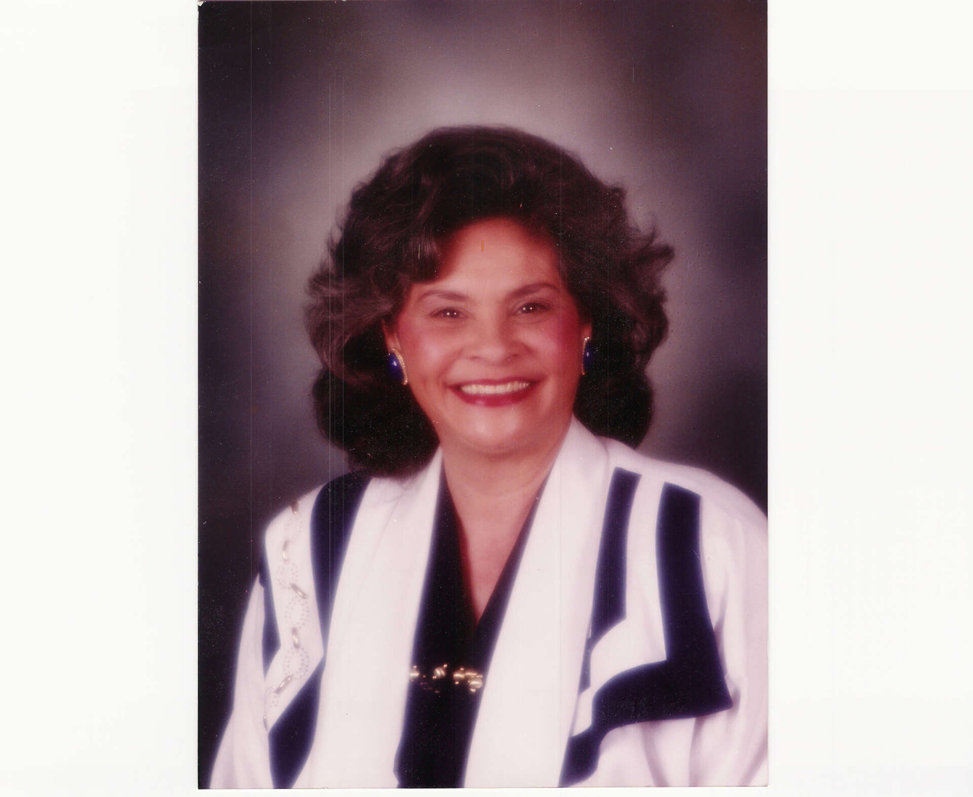 Yvette Chargois, community servant, dies at 81