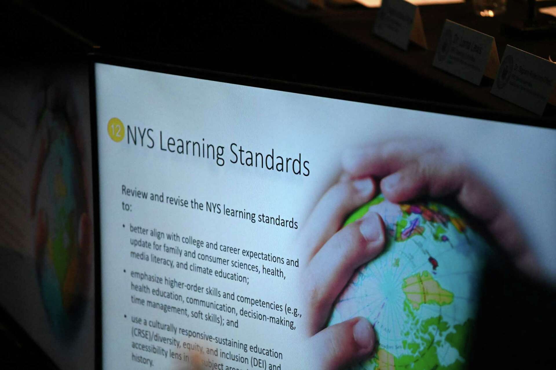 Panel suggests major changes in New York's graduation rules