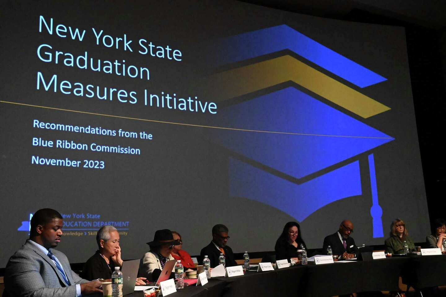 Panel suggests major changes in New York's graduation rules