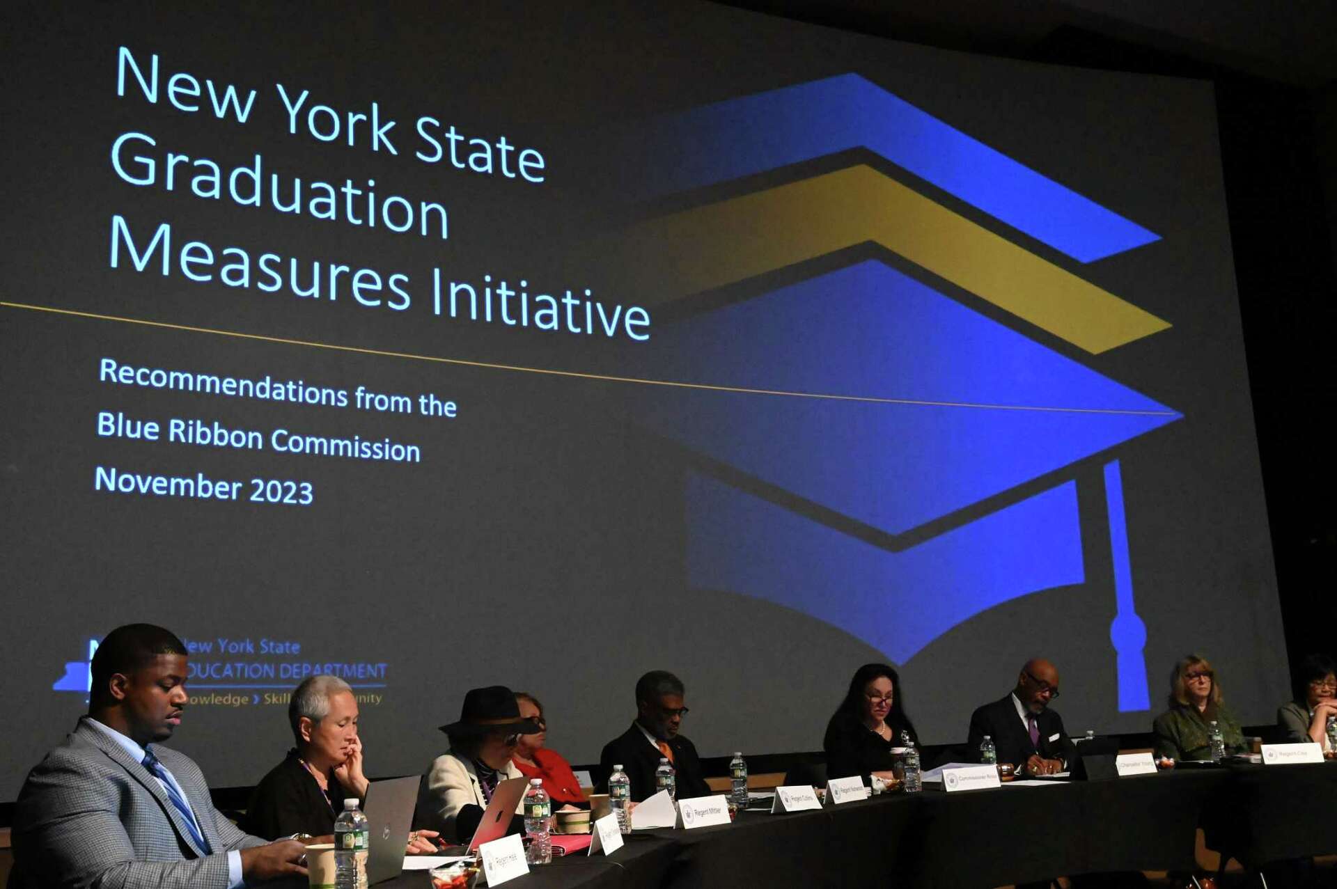 Panel suggests major changes in New York's graduation rules
