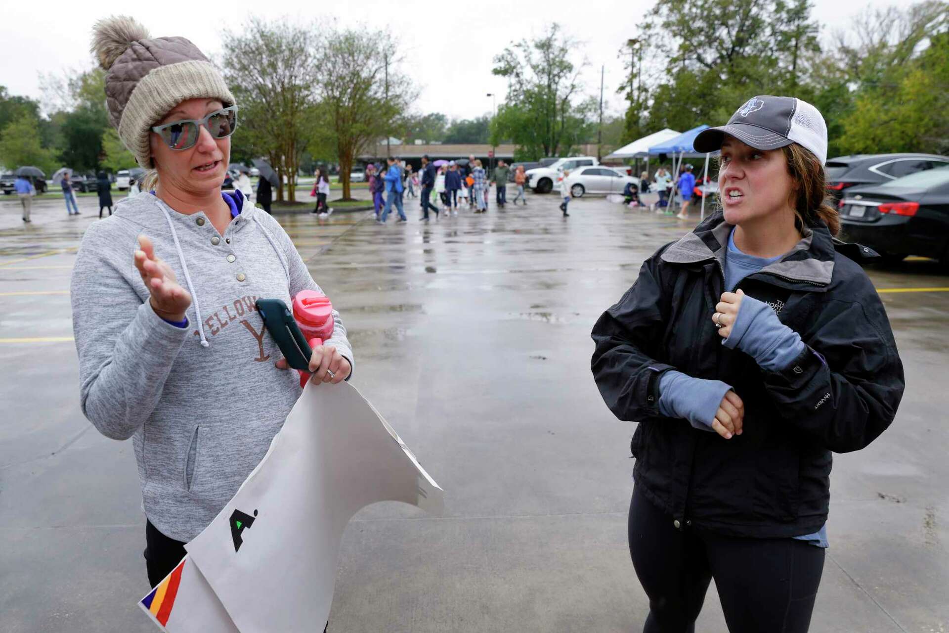 Creekside Park parents protest against Tomball ISD's planned school