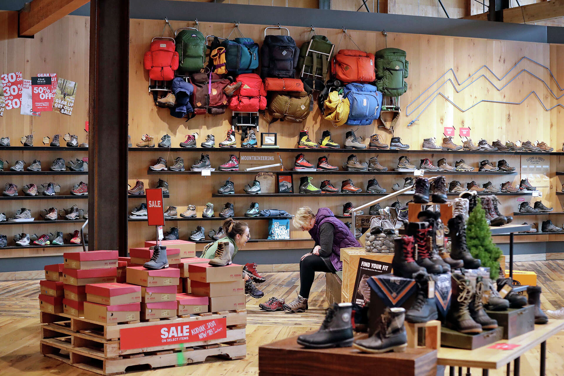 Fremont REI will close in January