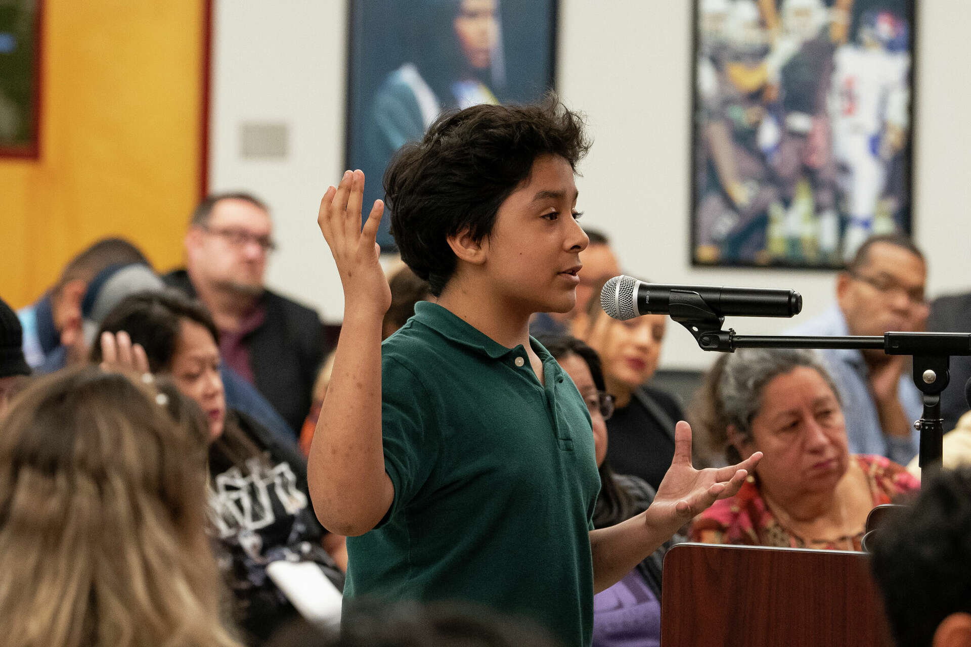 Edgewood ISD is latest S.A. school system to order schools shut