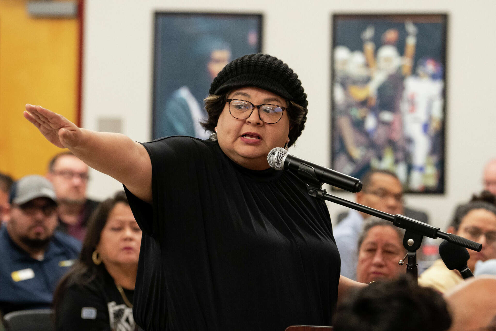 Edgewood ISD is latest S.A. school system to order schools shut