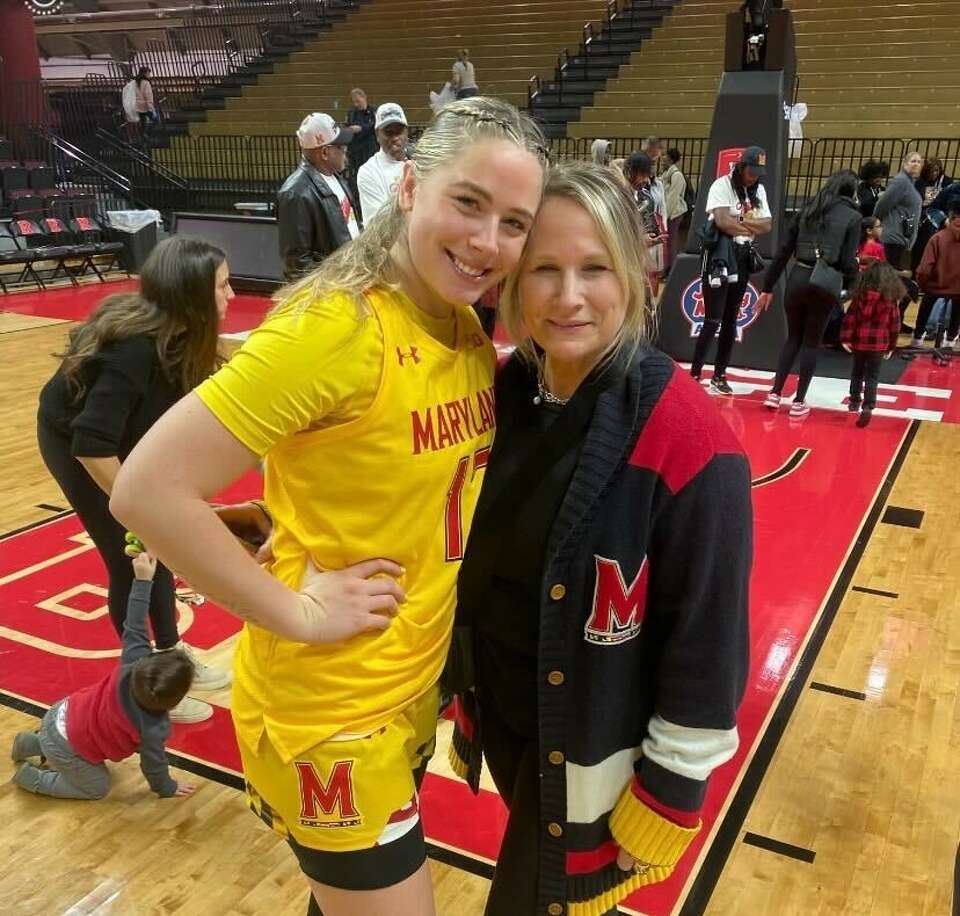 Ex-UConn assistant Ellen Masonius will see daughter face Huskies
